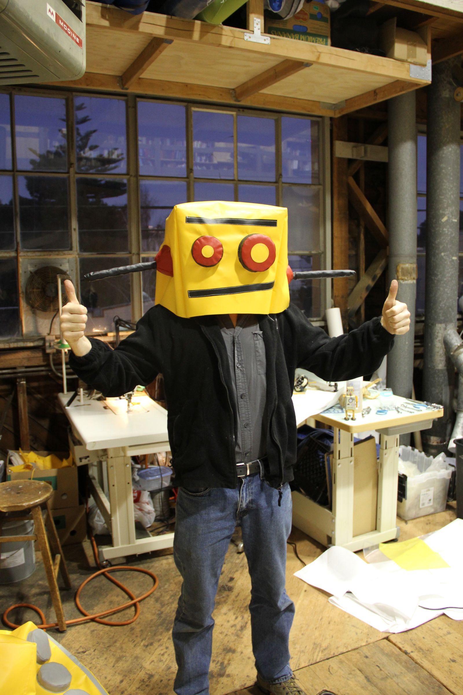 Giant Inflatable Robot : 6 Steps (with Pictures) - Instructables