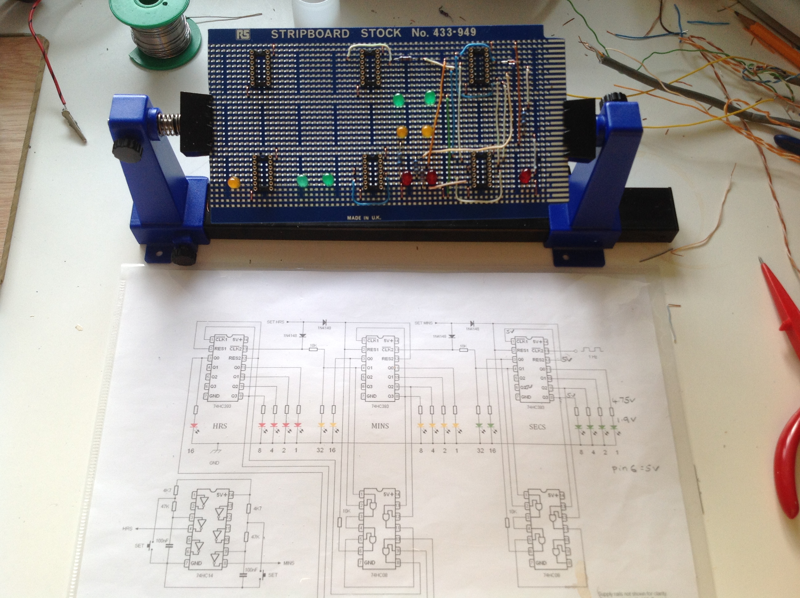 74HC393 Binary Counter : 4 Steps - Instructables