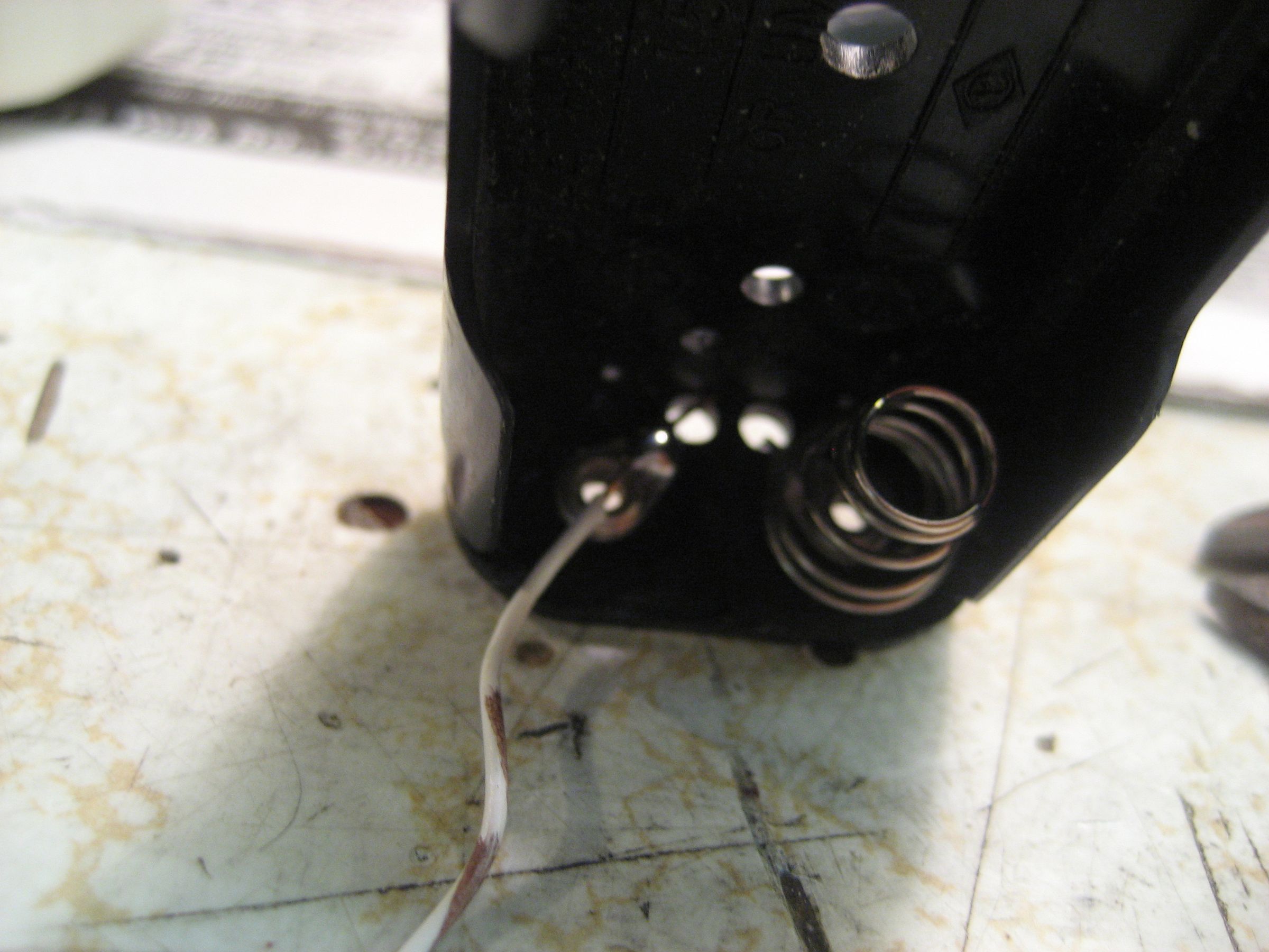 AA Battery Powered Cell Phone : 6 Steps (with Pictures) - Instructables