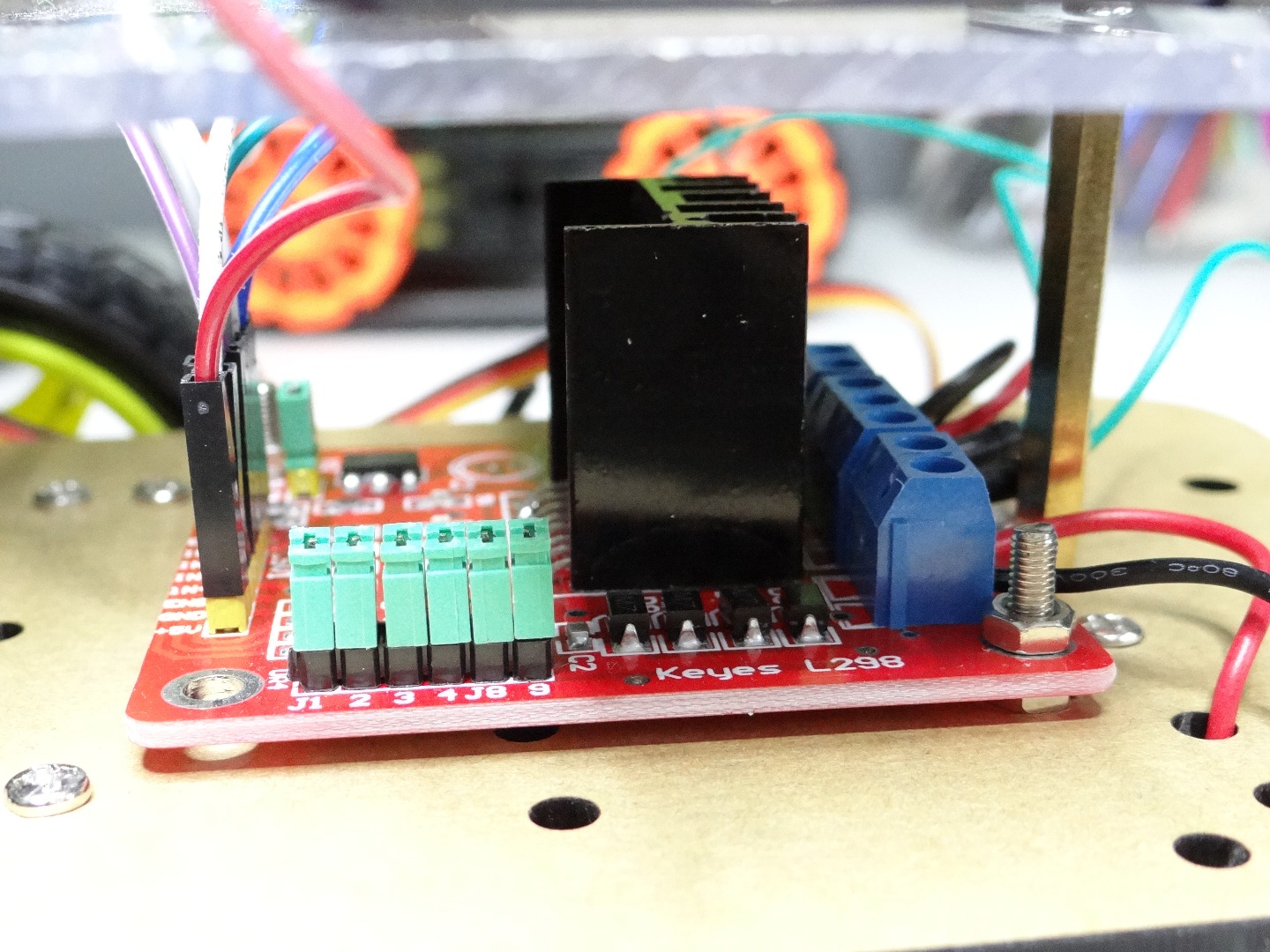 Very Simple Robot for Beginners : 5 Steps (with Pictures) - Instructables