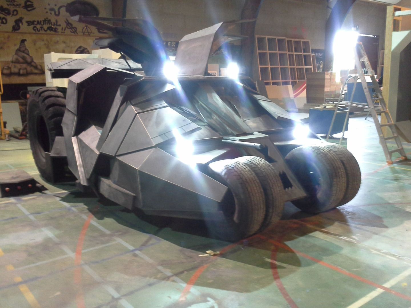 Batmobile Tumbler : 7 Steps (with Pictures) - Instructables
