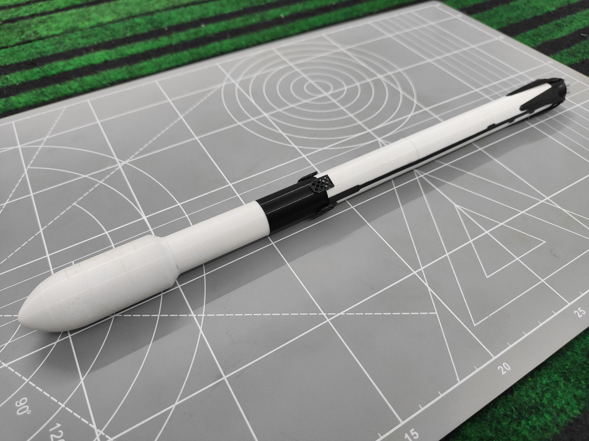 DIY Miniature Falcon 9 Model 1:200 (Without Supports) : 15 Steps (with ...