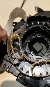 Fixing a Clockspring of a VW Tiguan 2 : 10 Steps (with Pictures ...