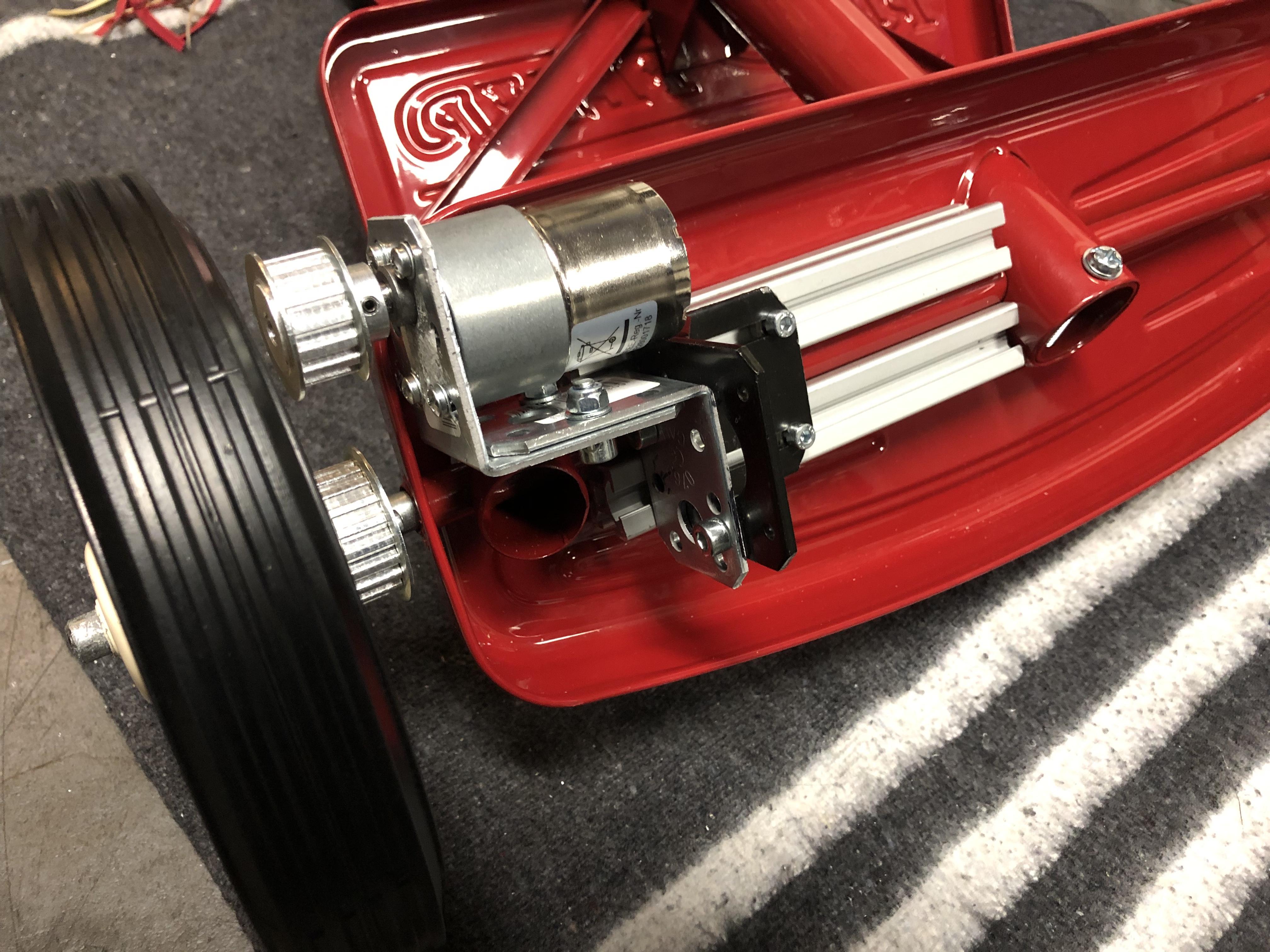 Remote Controlled Tricycle-Riding Puppet : 9 Steps (with Pictures ...