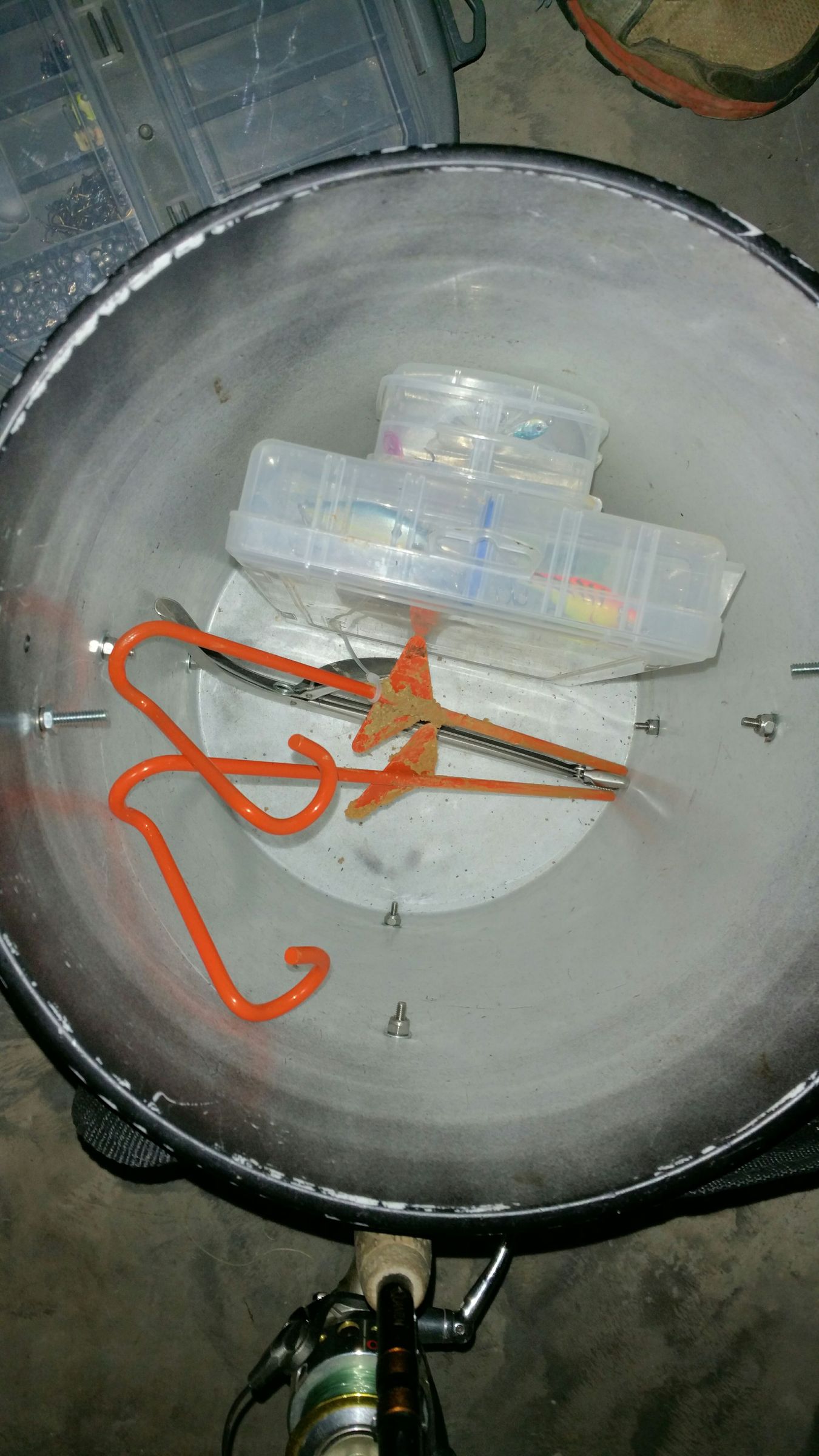 Fishing Tackle Bucket : 7 Steps - Instructables