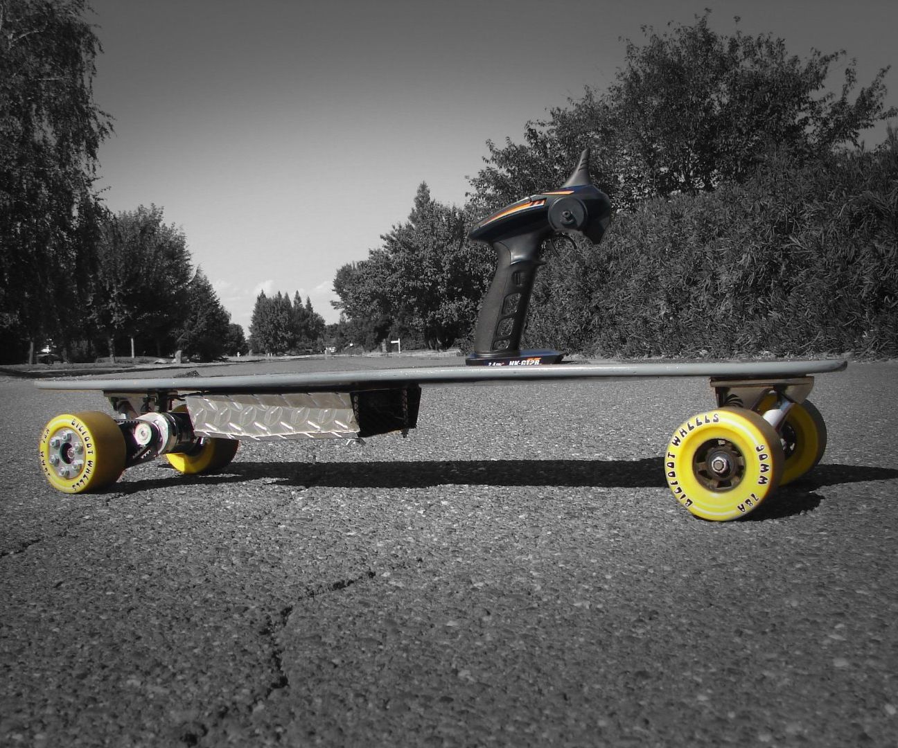 The Budget DIY Electric Longboard : 24 Steps (with Pictures ...