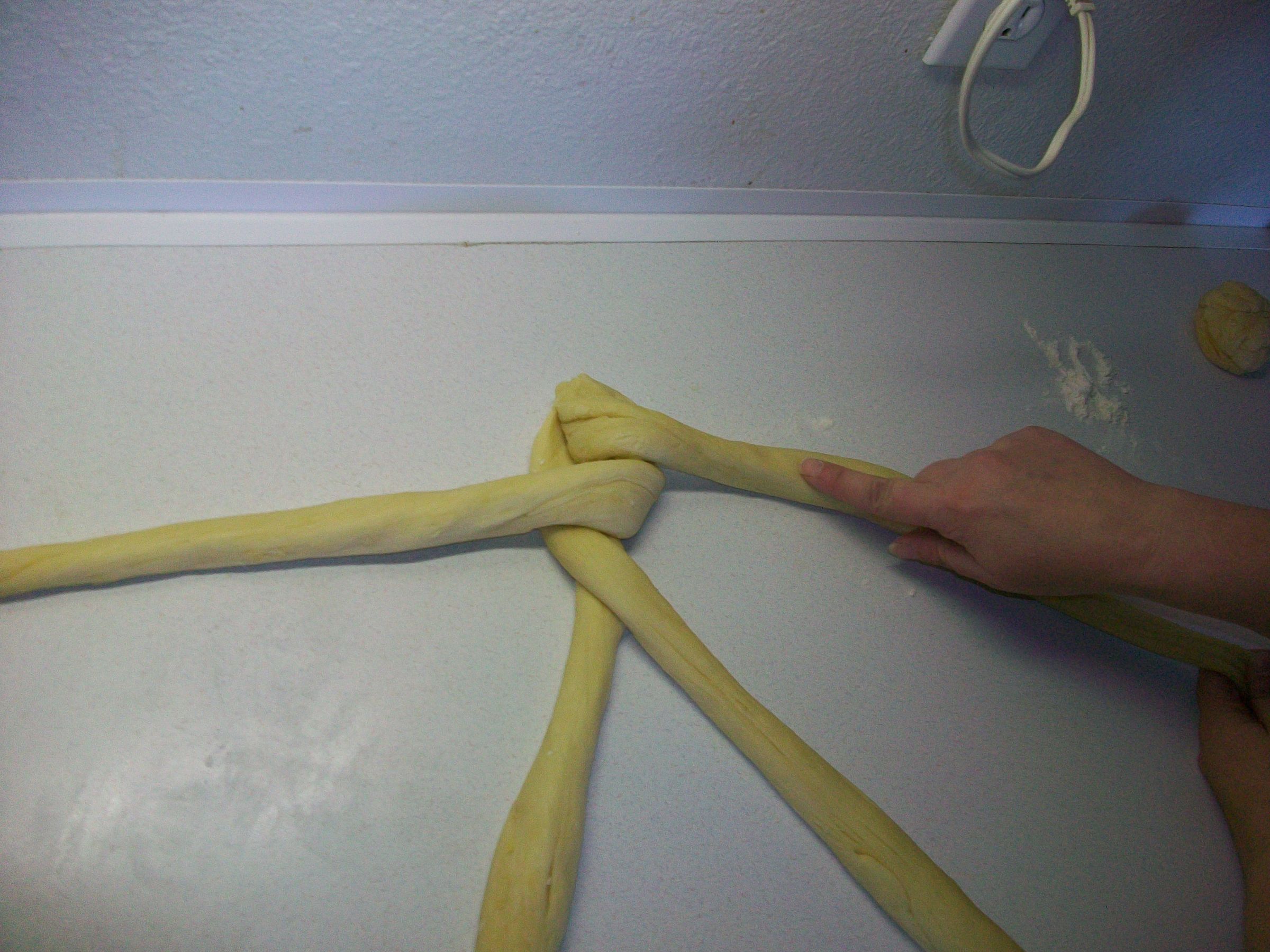 How to Braid Challah - 4 Strand Method. - Instructables