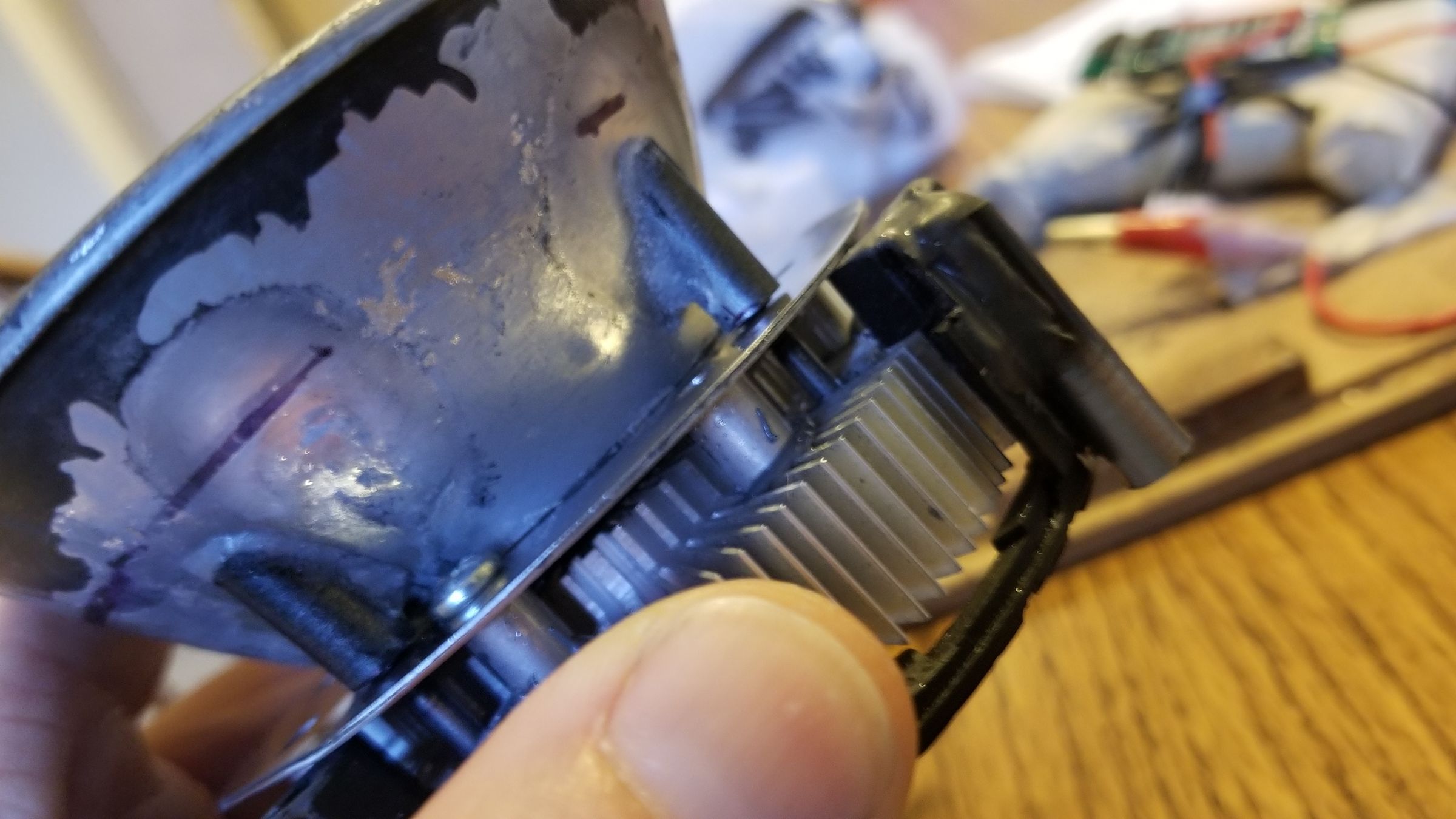 LED Spotlight Conversion : 8 Steps - Instructables