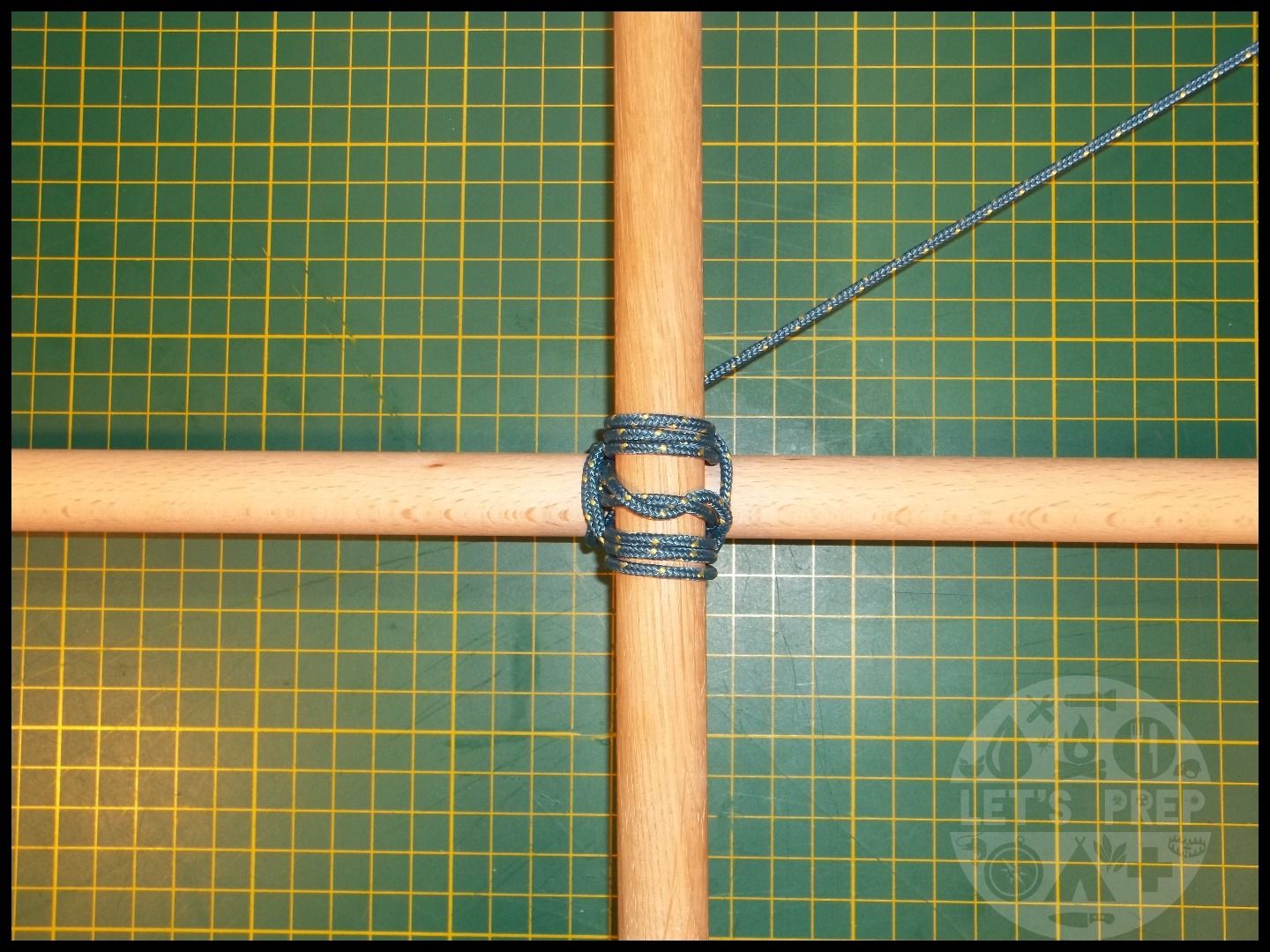 Quick Skills #4: How to Tie Lashings - Pt.1 Square Lashing : 7 Steps ...