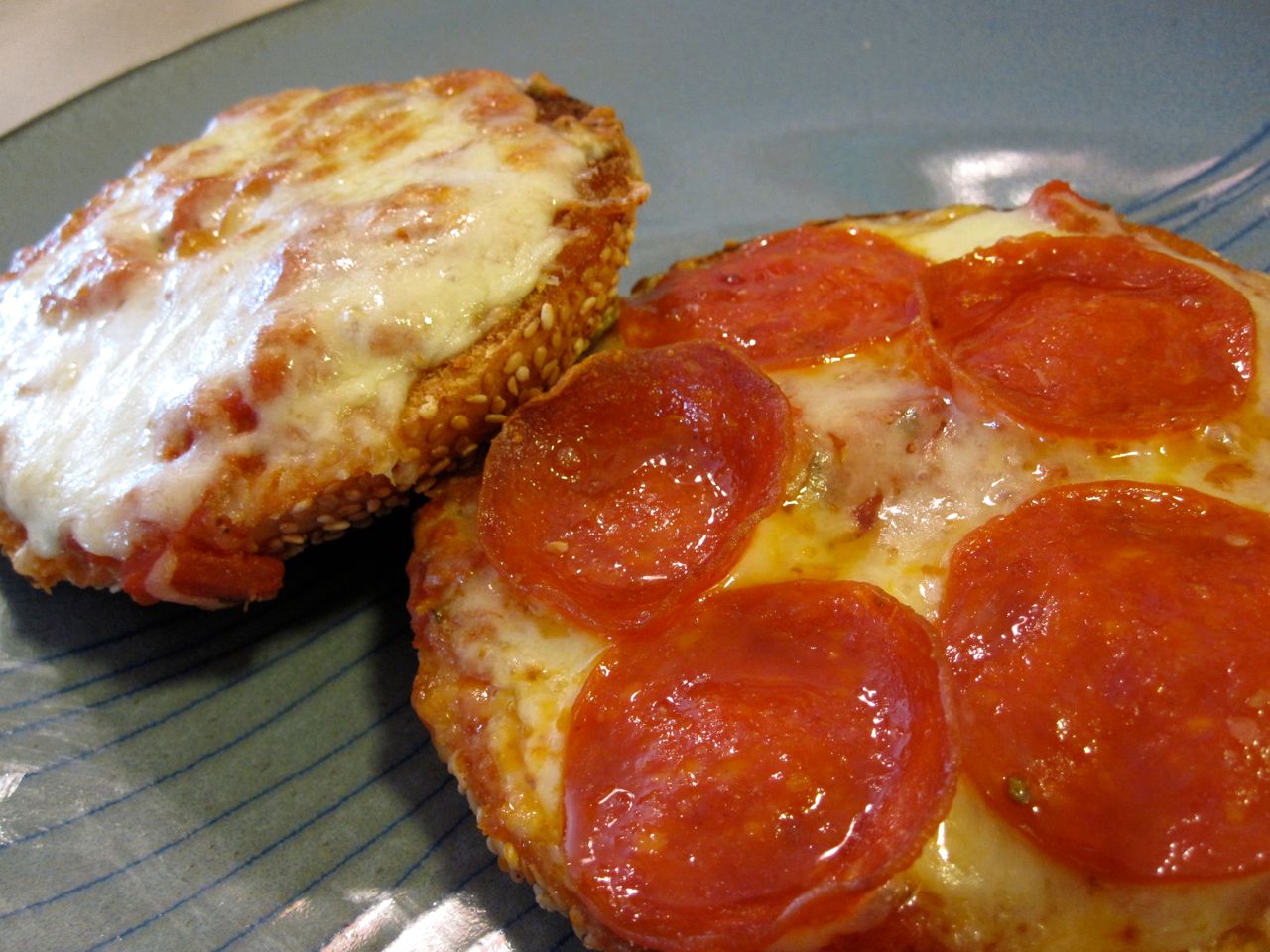 Pizza Bagel : 7 Steps (with Pictures) - Instructables