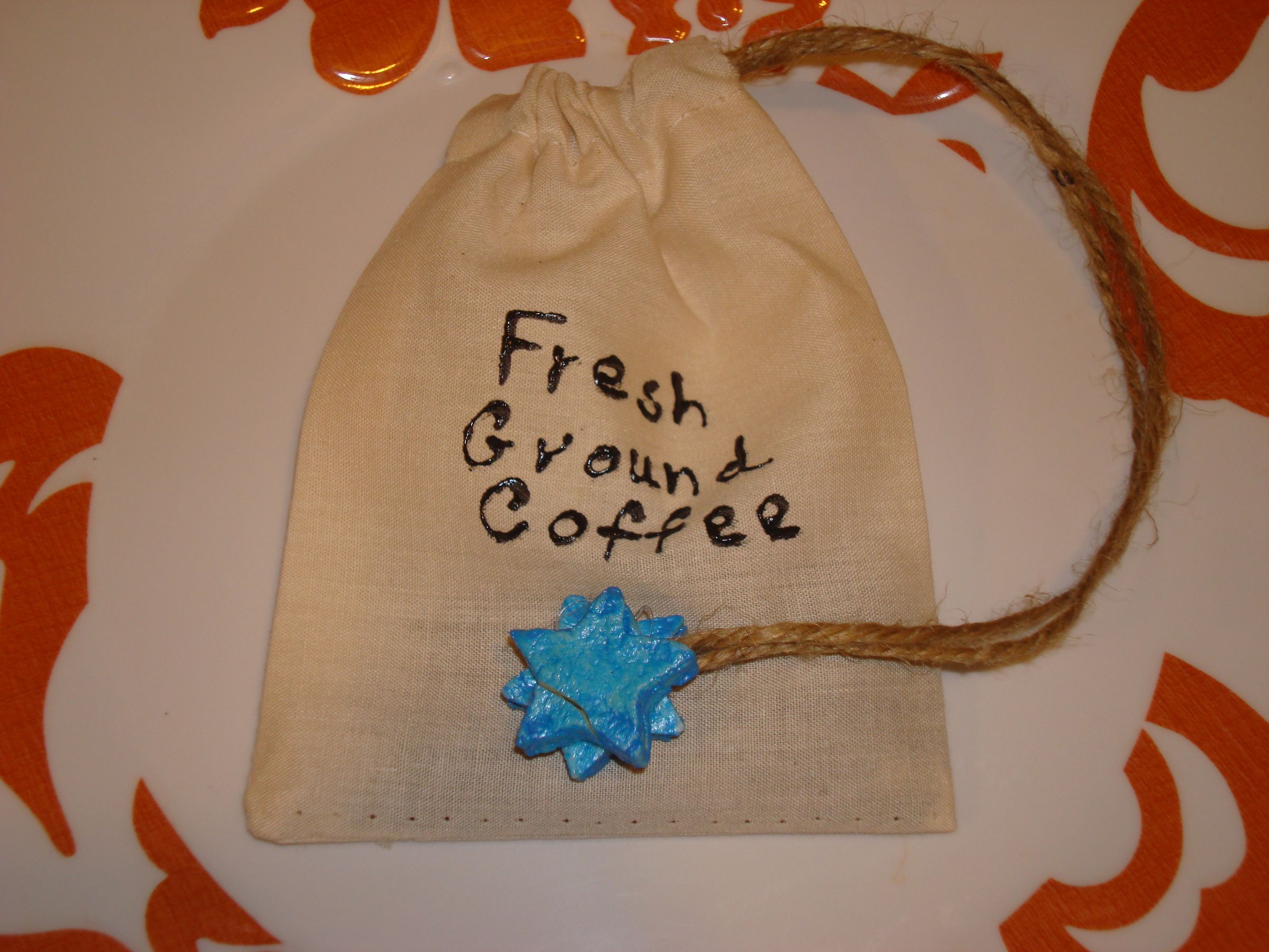 Coffee Bag Gift Embellishment : 9 Steps - Instructables