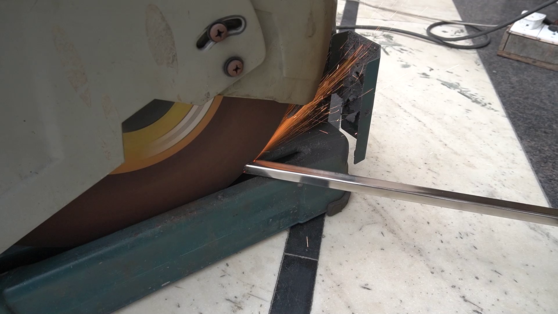 Stainless Steel Gate for Workshop : 15 Steps (with Pictures ...