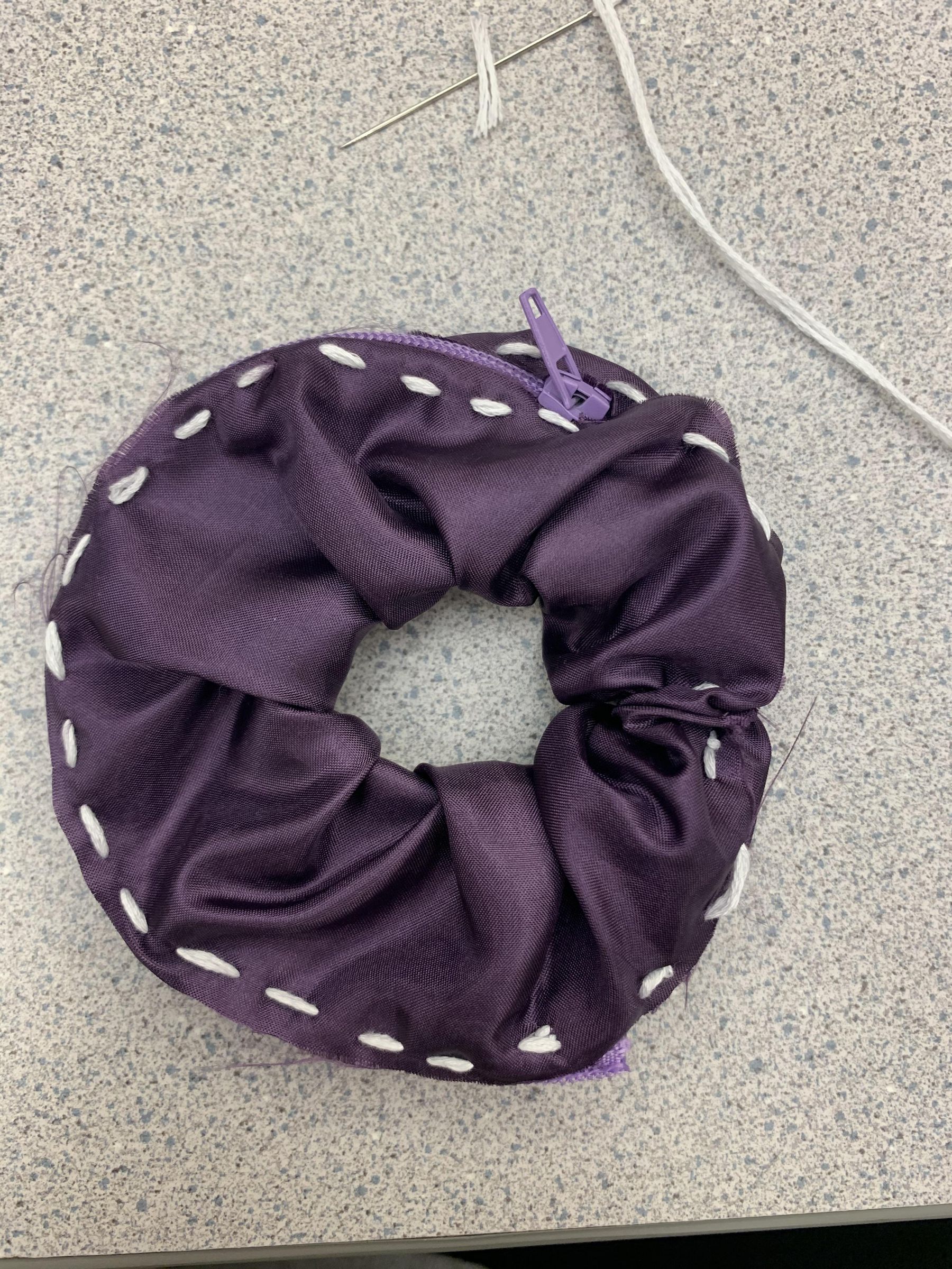 Super Secret Zipper Scrunchie : 5 Steps (with Pictures) - Instructables