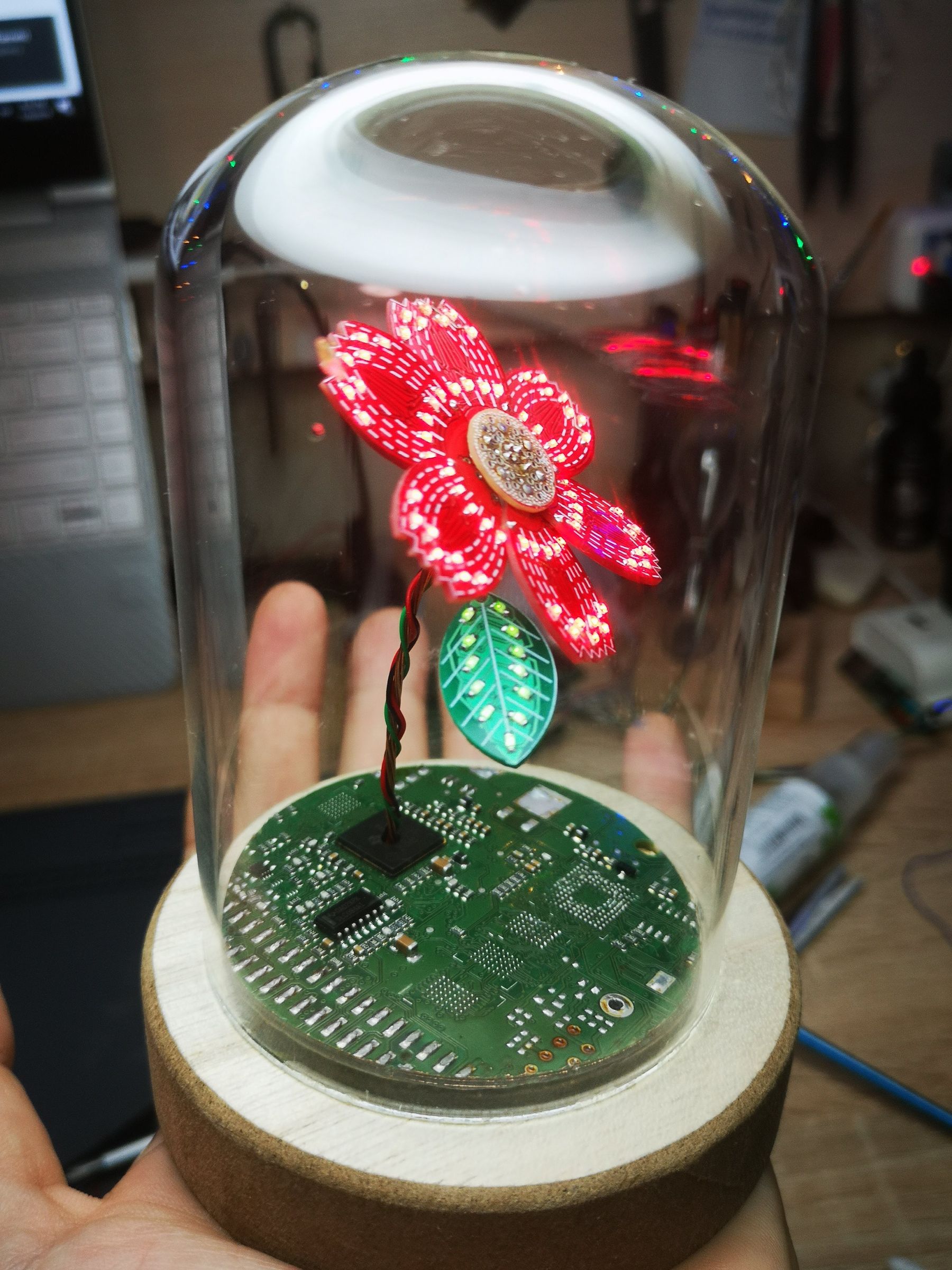 PCB LED Flower : 7 Steps (with Pictures) - Instructables