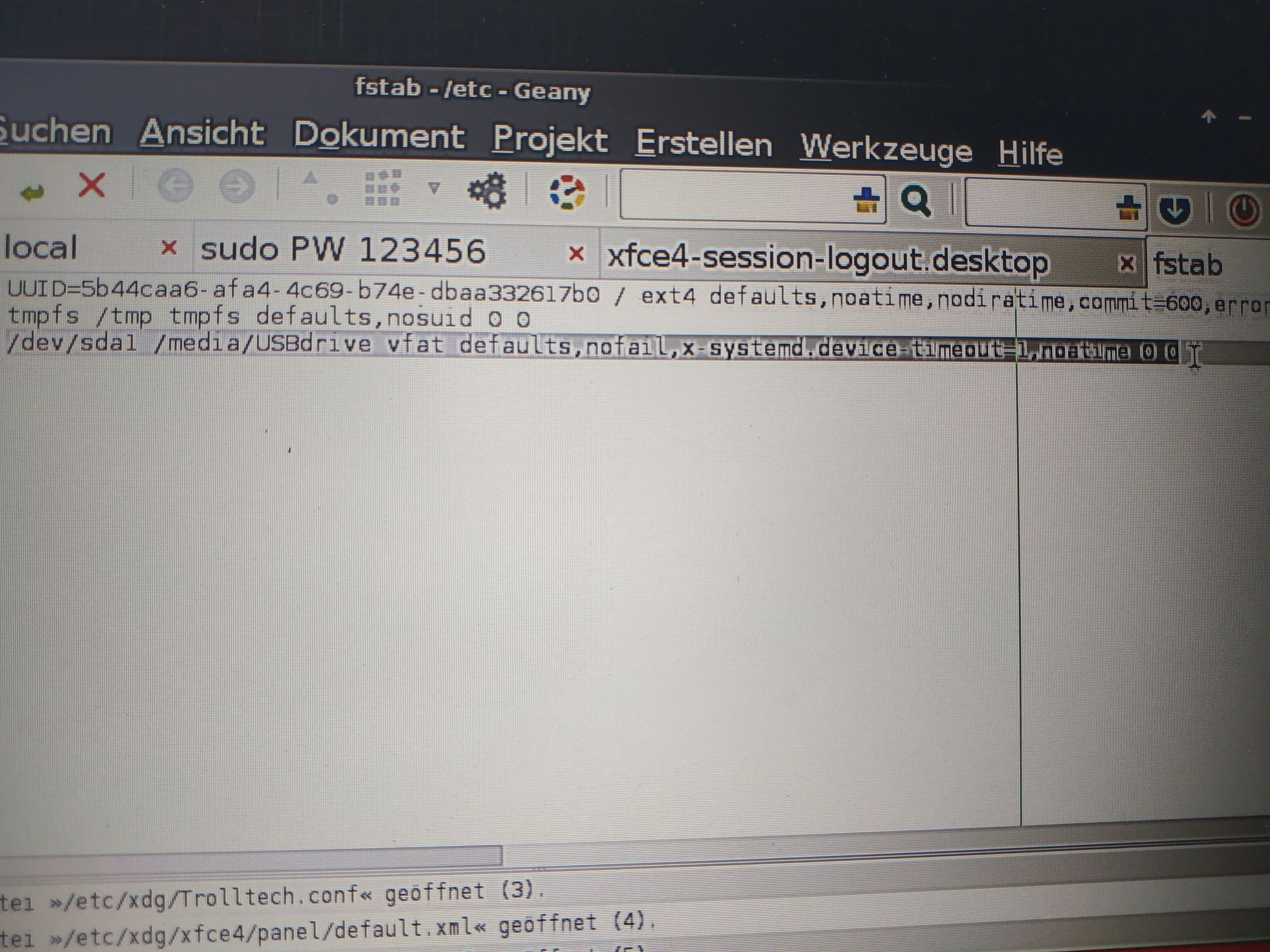 DIY Lyric Monitor for Stage : 7 Steps (with Pictures) - Instructables