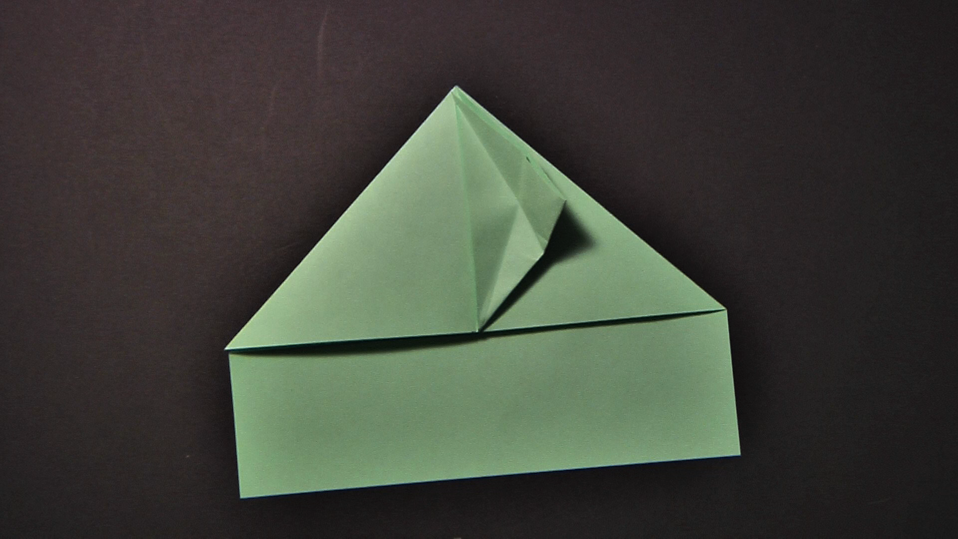 Stingray Paper Airplane : 8 Steps (with Pictures) - Instructables