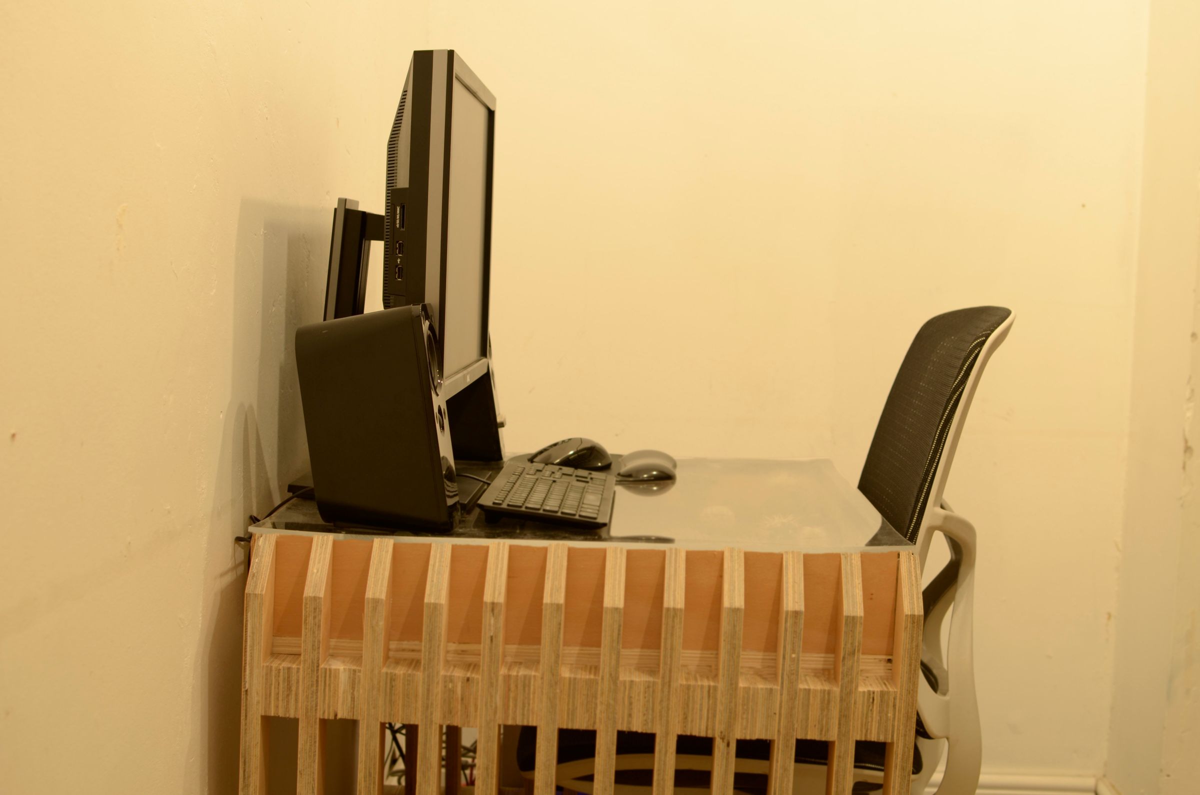 Cactus Terrarium Desk : 5 Steps (with Pictures) - Instructables