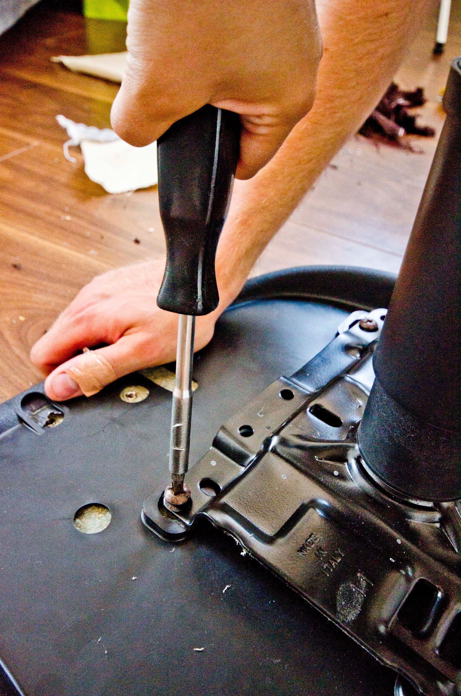 Give Those Old Desk Chairs New Life! : 7 Steps (with Pictures ...