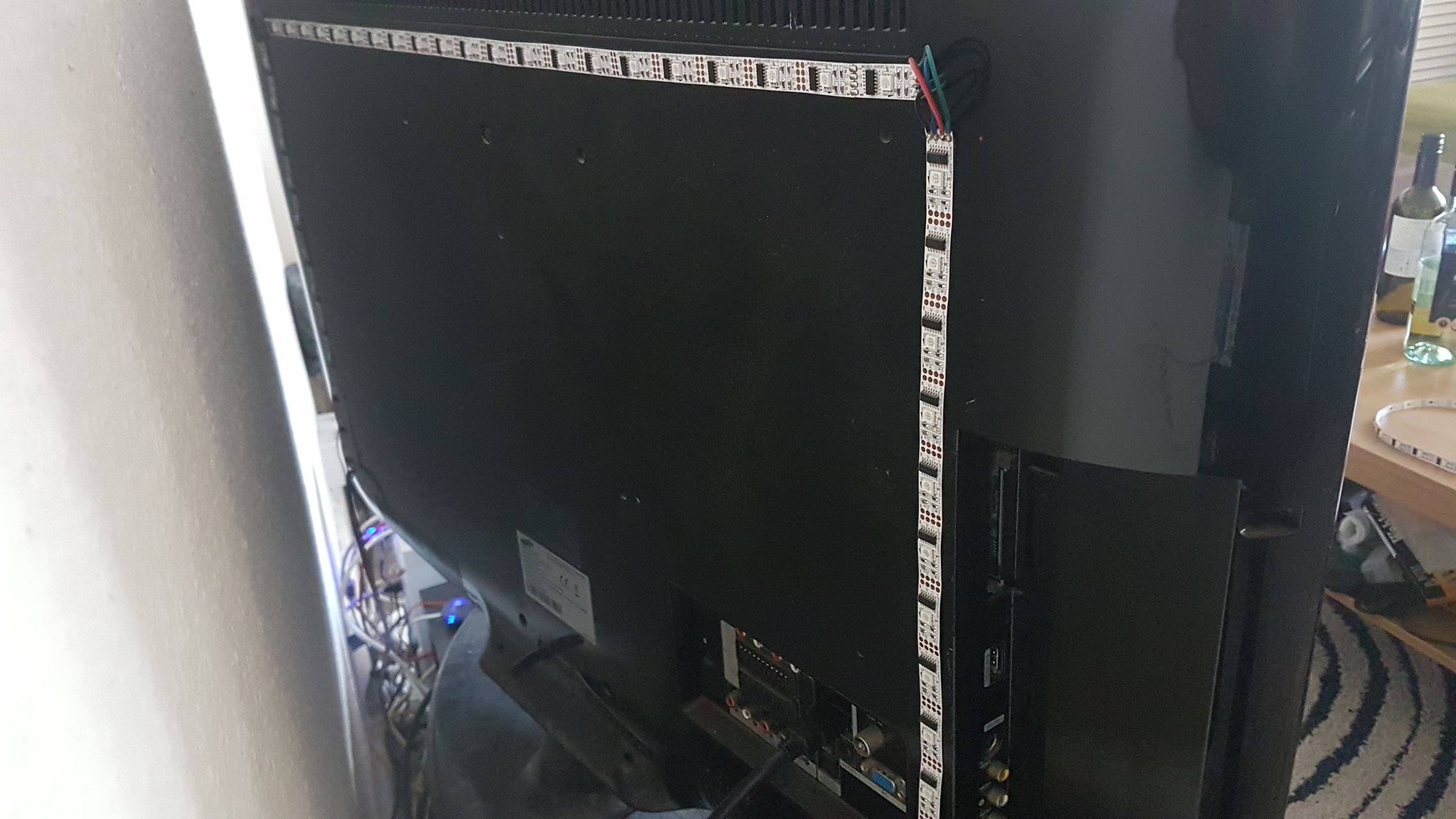 DIY Ambilight With Raspberry Pi and NO Arduino! Works on Any HDMI ...