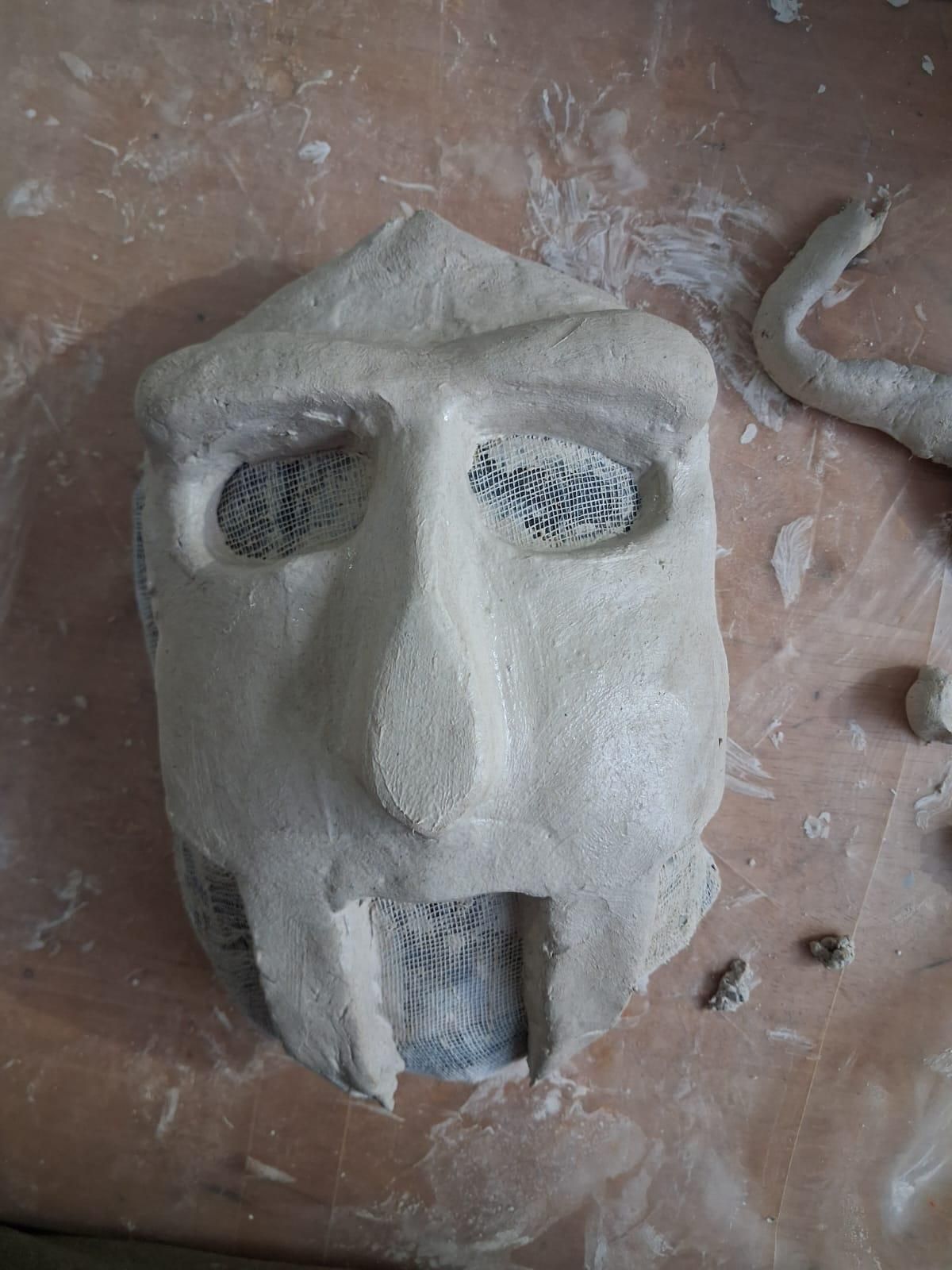 MF DOOM Mask Making. : 5 Steps - Instructables