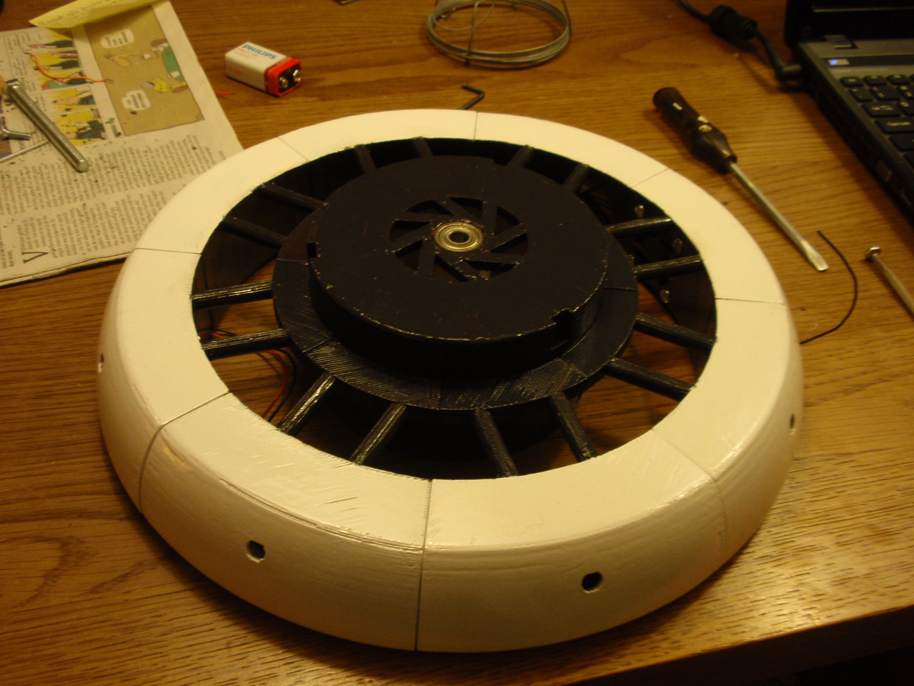 A Fully 3D Printable GlaDOS Robotic Ceiling Arm Lamp : 11 Steps (with ...