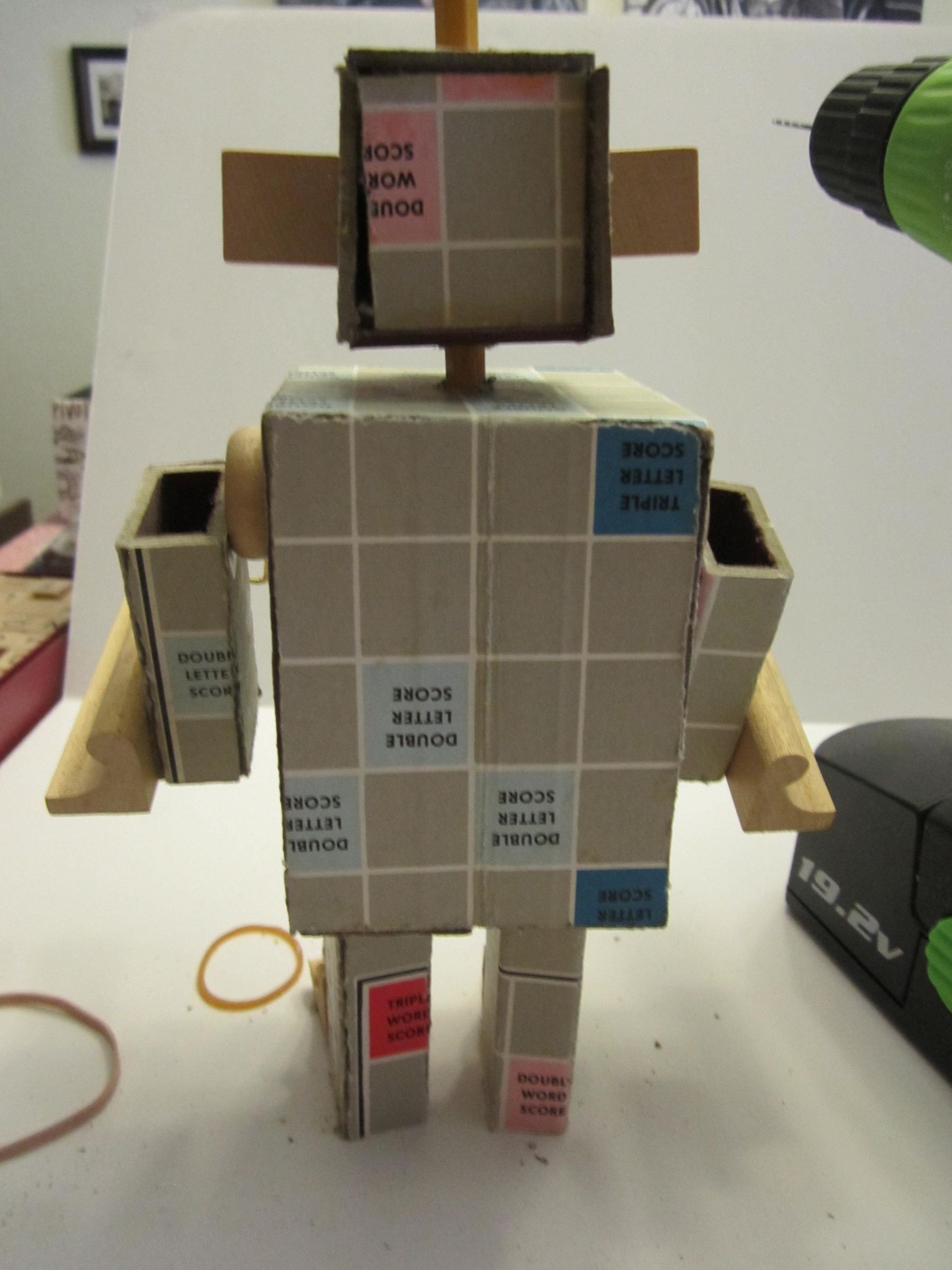 Meet 'OOE' the Scrabble Robot : 6 Steps (with Pictures) - Instructables