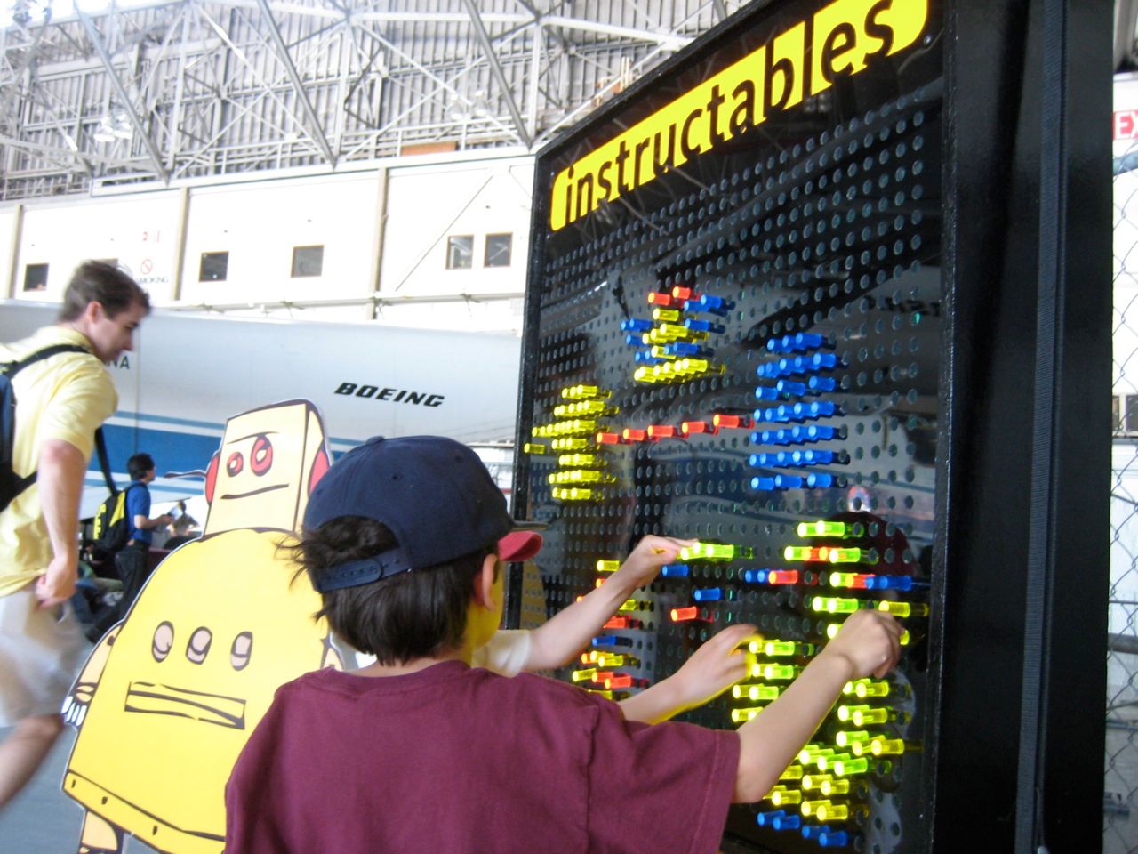 Giant Lite Brite : 9 Steps (with Pictures) - Instructables