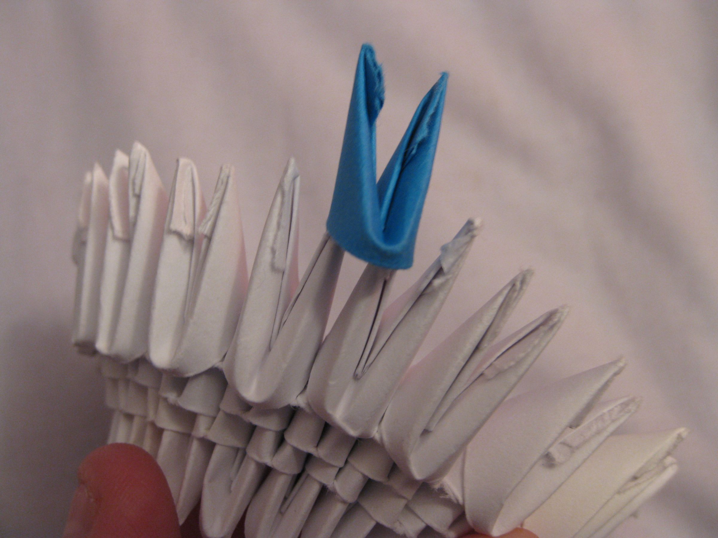 Modular Origami Swan : 11 Steps (with Pictures) - Instructables