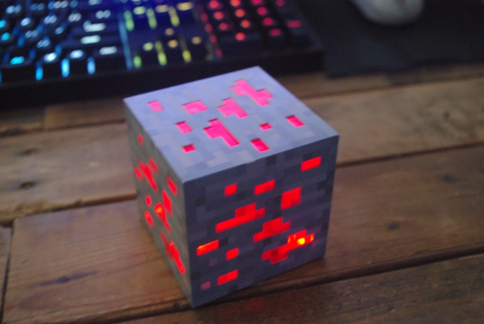 Minecraft Rainbow Ore Lamp : 6 Steps - Instructables