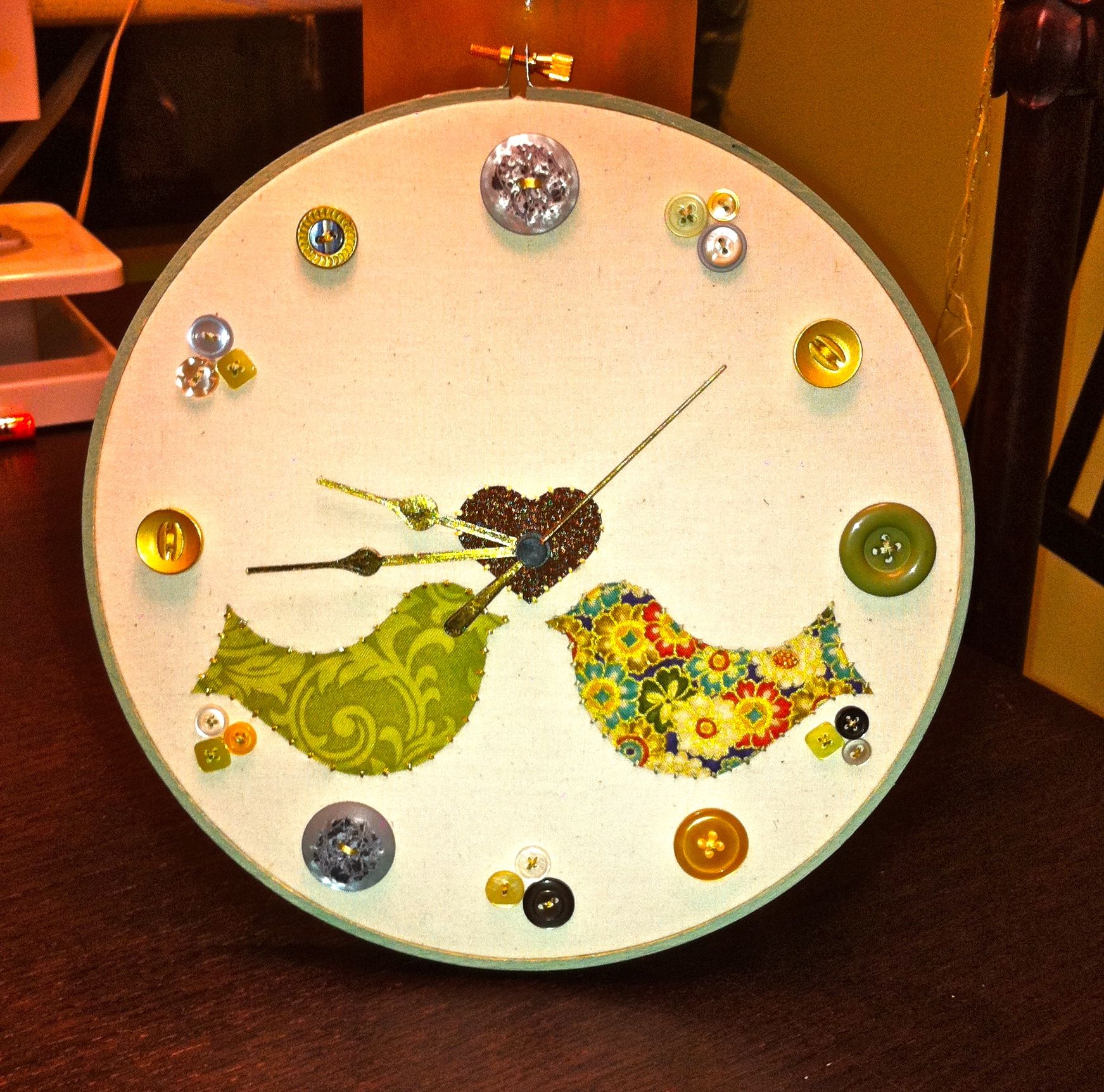 Embroidery-Hoop Clock (with Pictures) - Instructables