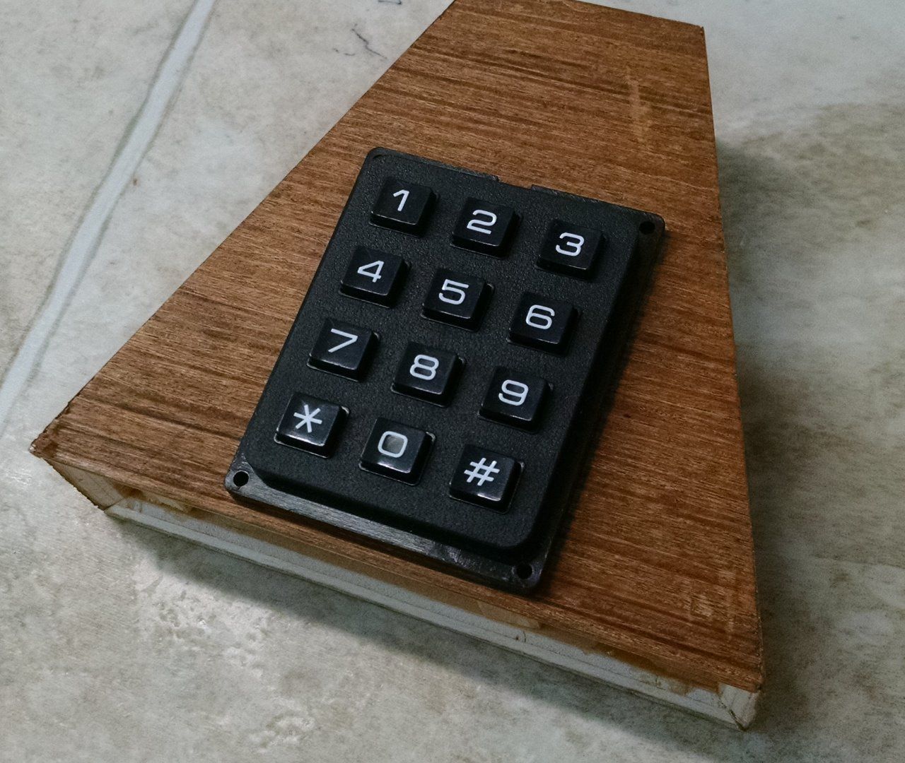 LED on GLASS DISPLAY : 5 Steps - Instructables