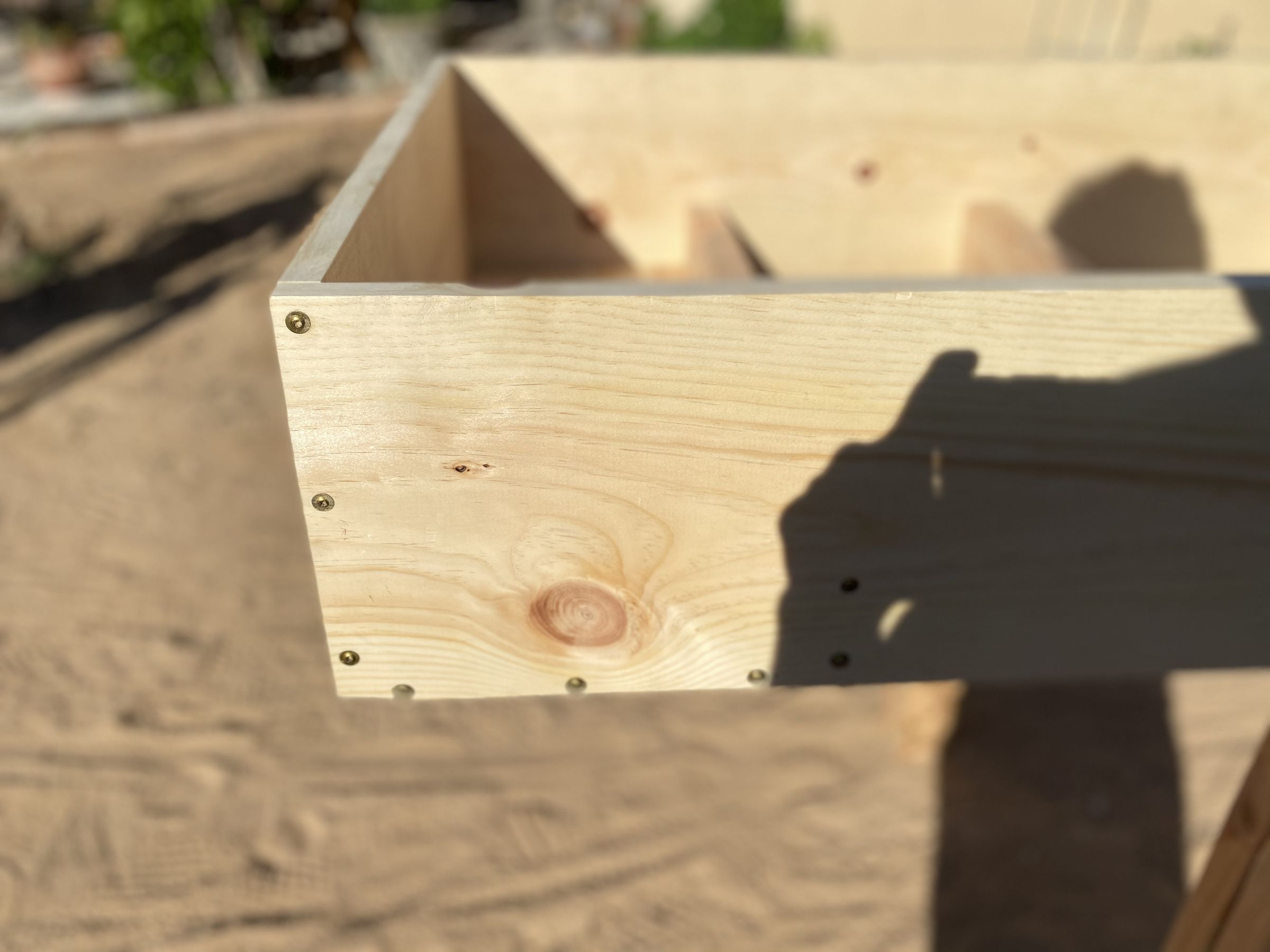 Rocket Ball Table : 4 Steps - Instructables