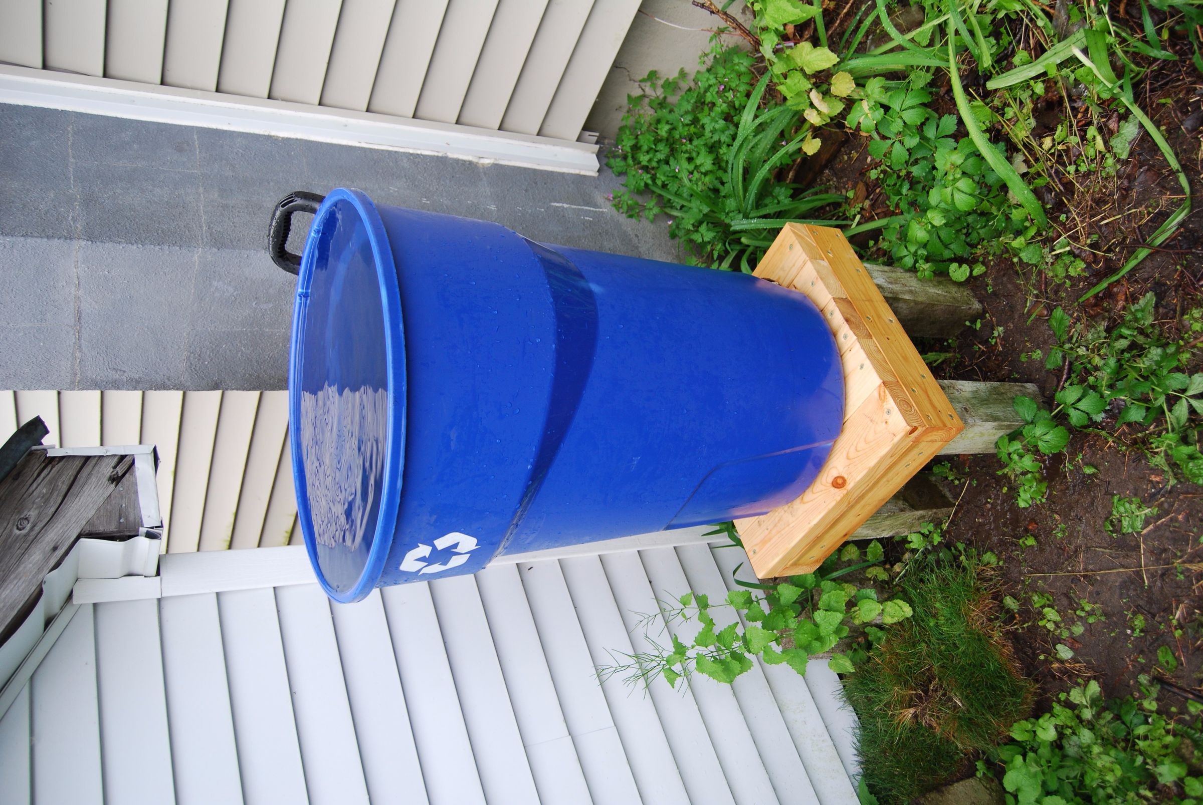 Wooden Rain Barrel Stand : 4 Steps - Instructables