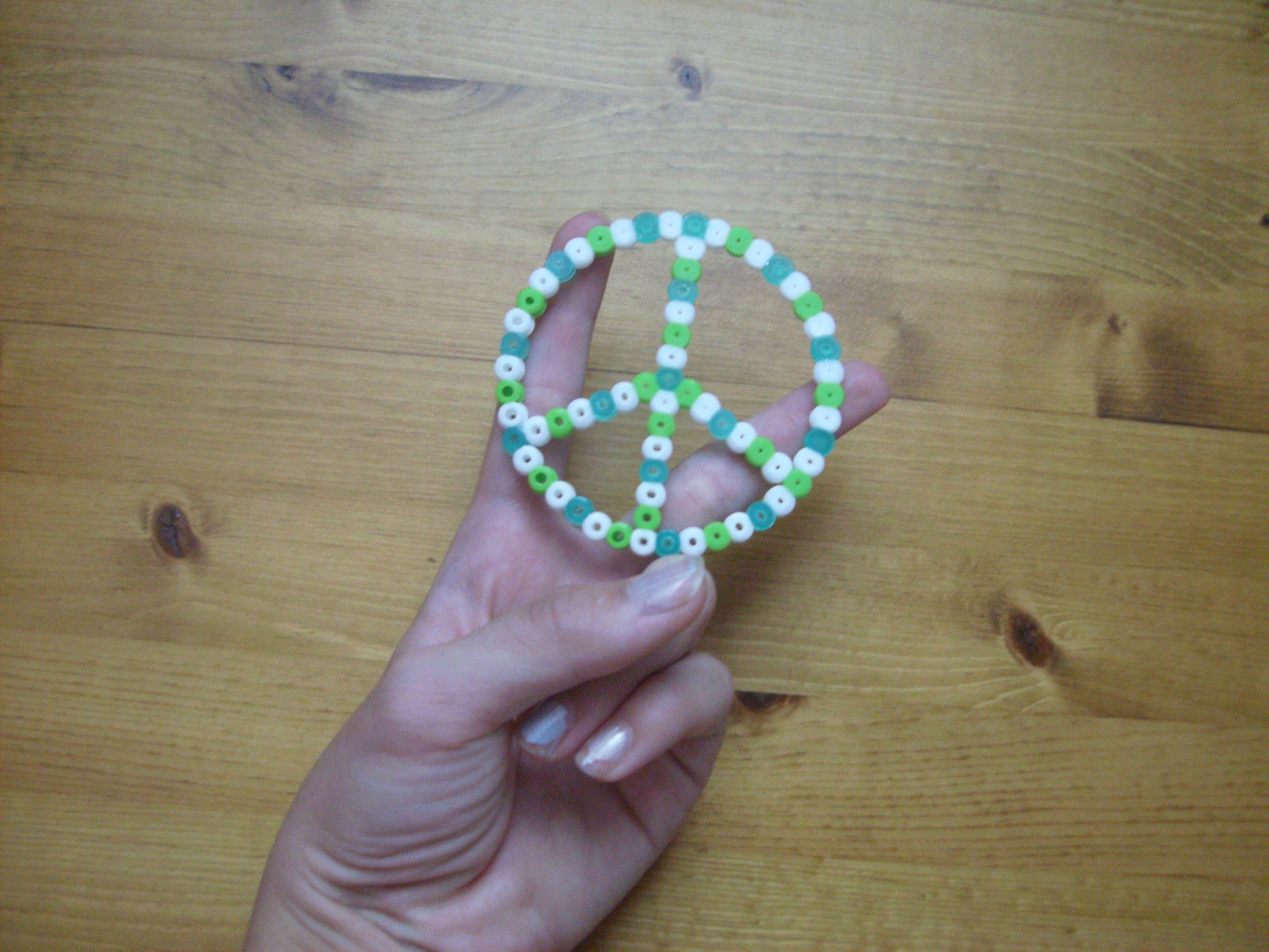 How to Make a Perler Bead Peace Sign : 8 Steps - Instructables