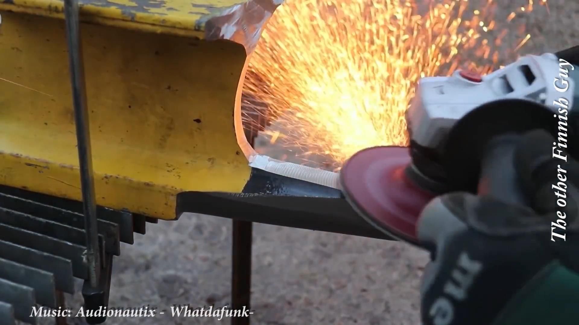 Making Aso / Railroad Track Anvil Using Angle Grinders. : 10 Steps ...