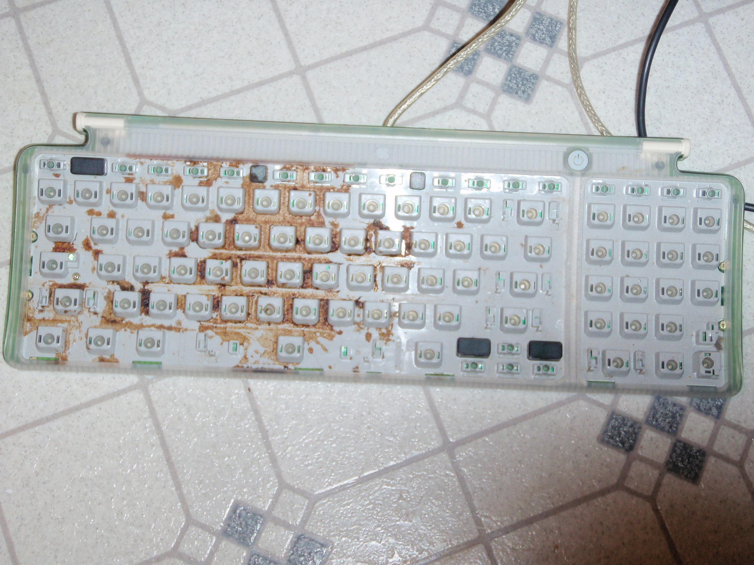 Clean a Computer Keyboard : 3 Steps (with Pictures) - Instructables