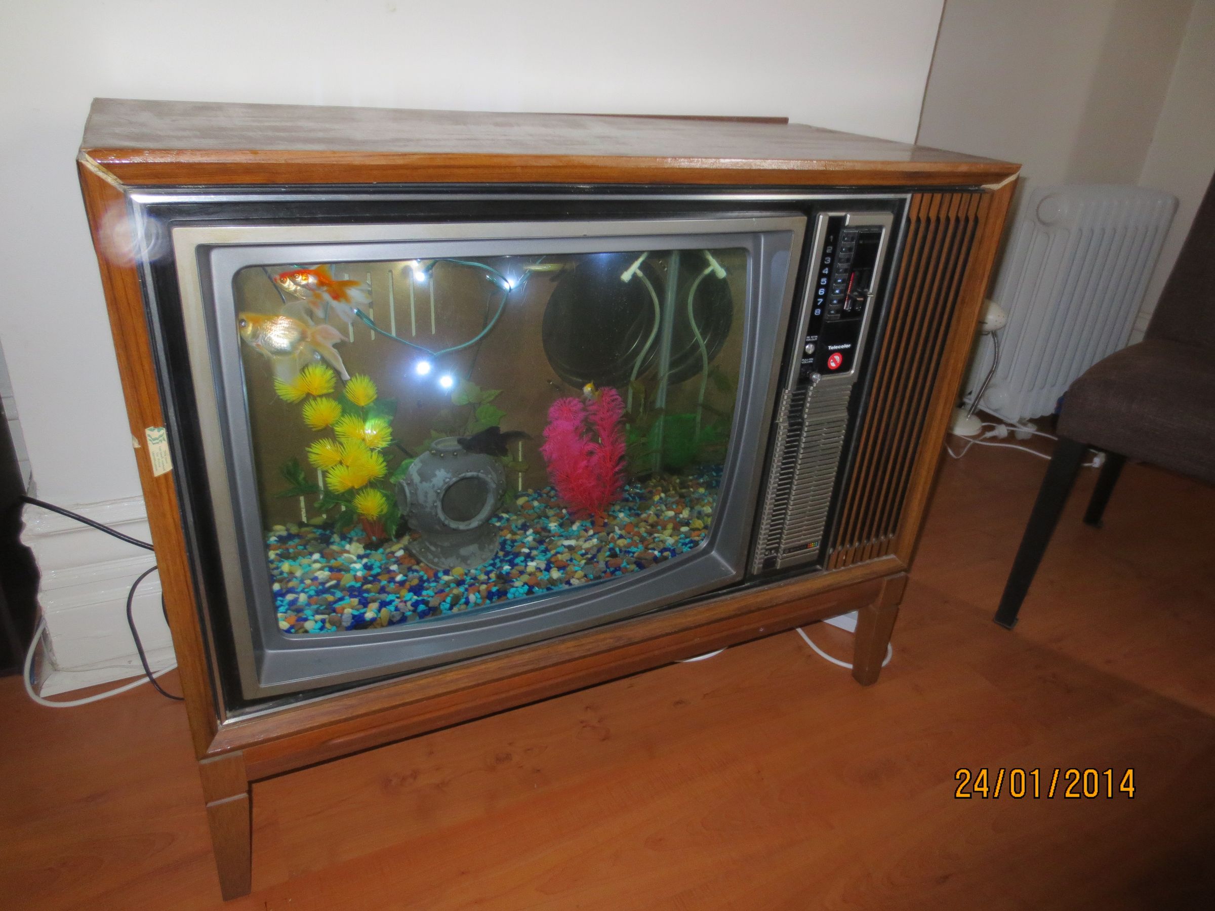 TV Fish Tank \ Aquarium : 5 Steps - Instructables