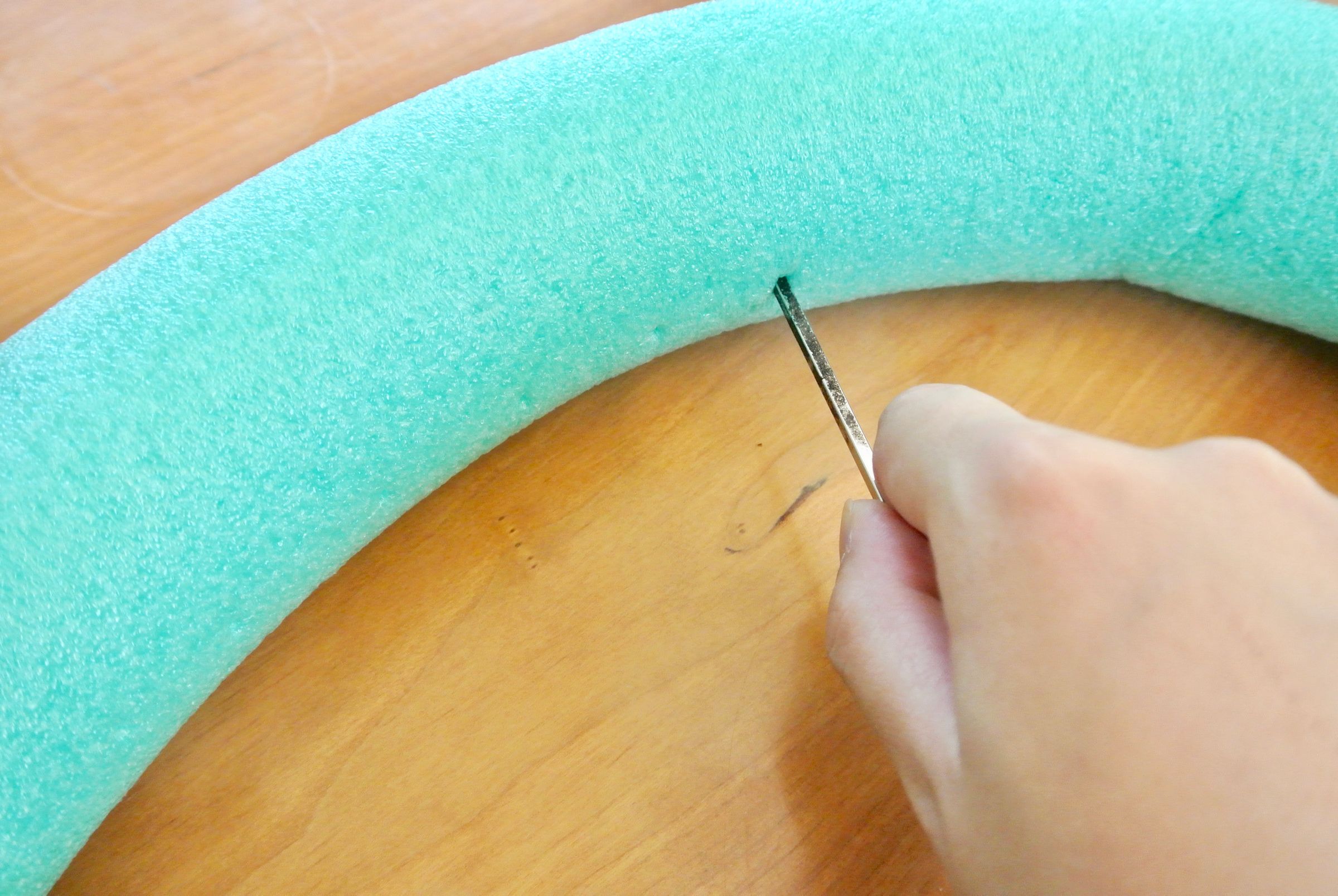 Use a Pool Noodle As a Mini Shower : 5 Steps (with Pictures ...