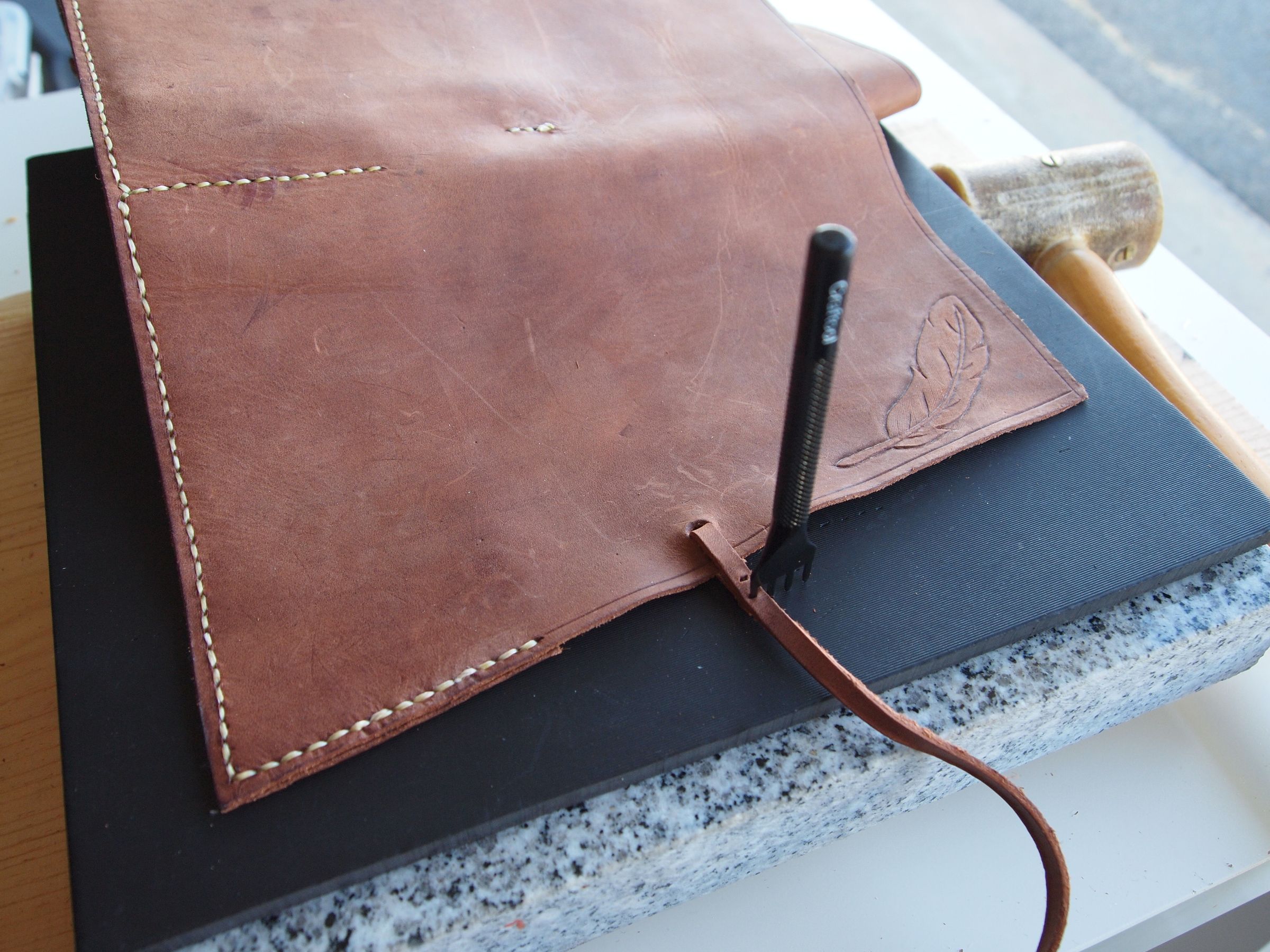 Large Leather Pencil Case for Art Supplies & More : 5 Steps (with ...