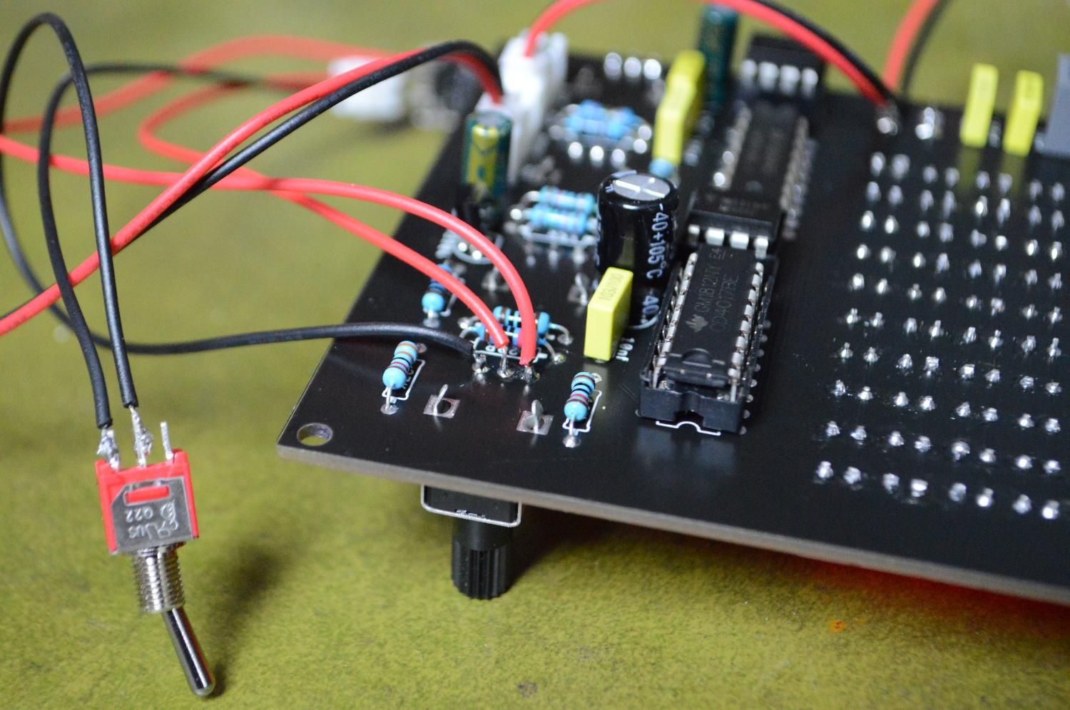 100 LED Oscilloscope : 12 Steps (with Pictures) - Instructables