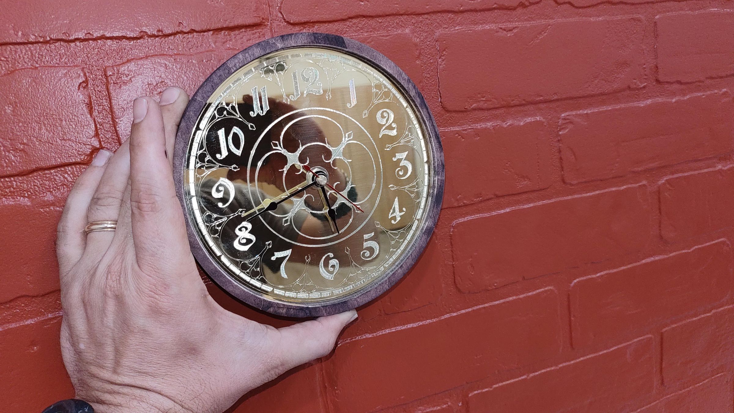 MAKE YOUR OWN CUSTOM WALL CLOCK WITH a CNC : 6 Steps - Instructables