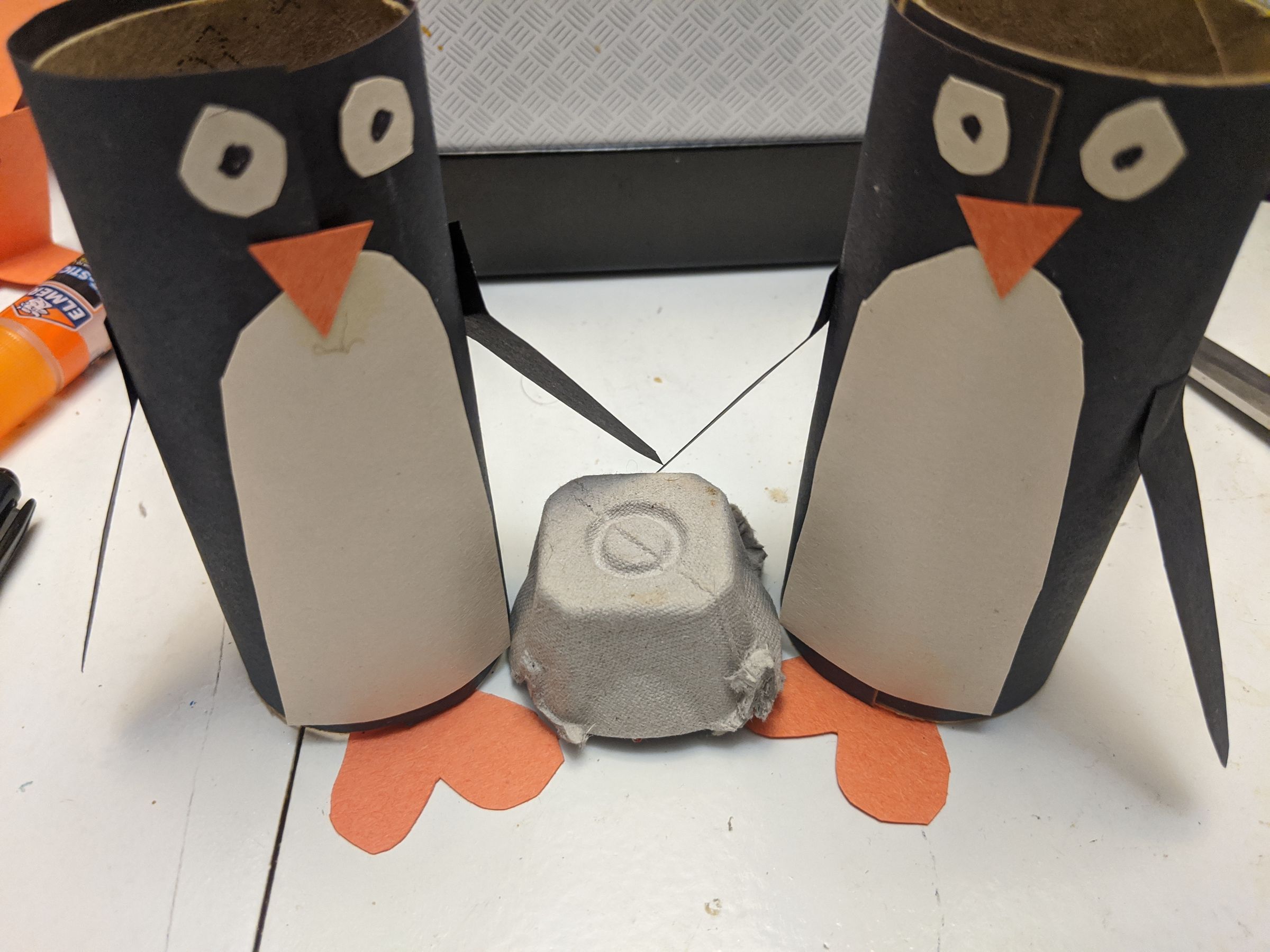 Paper Tube Penguin Family : 9 Steps - Instructables