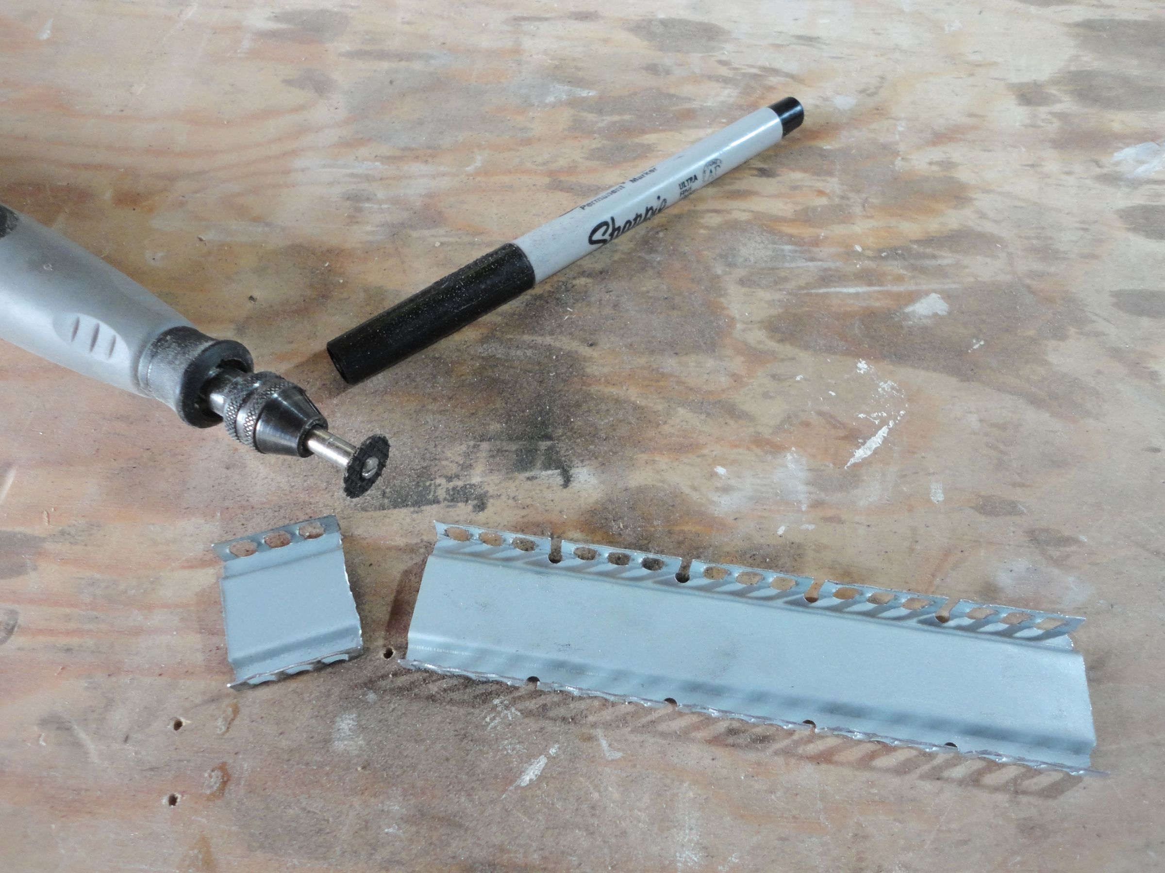 Assassin's Creed Hidden Blade - Functional Prop!! : 13 Steps (with ...