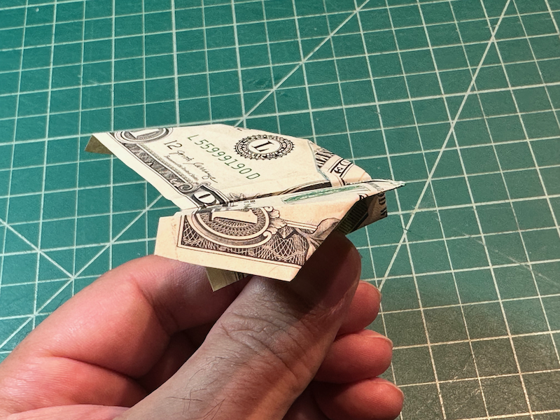 The Best Dollar Bill Paper Airplane: the Material Gull : 9 Steps (with ...