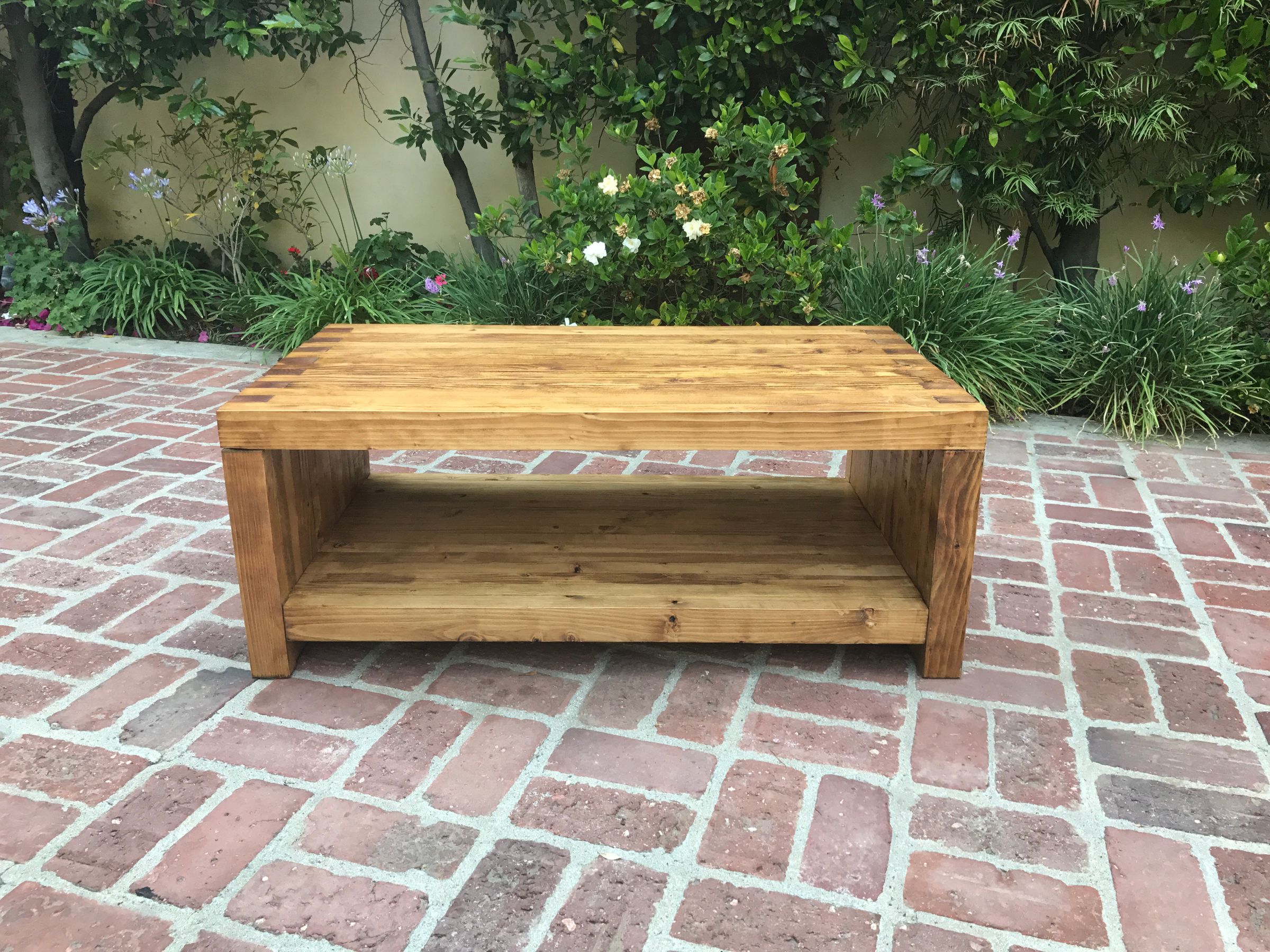 Modern Box-Joint Coffee Table : 16 Steps (with Pictures) - Instructables