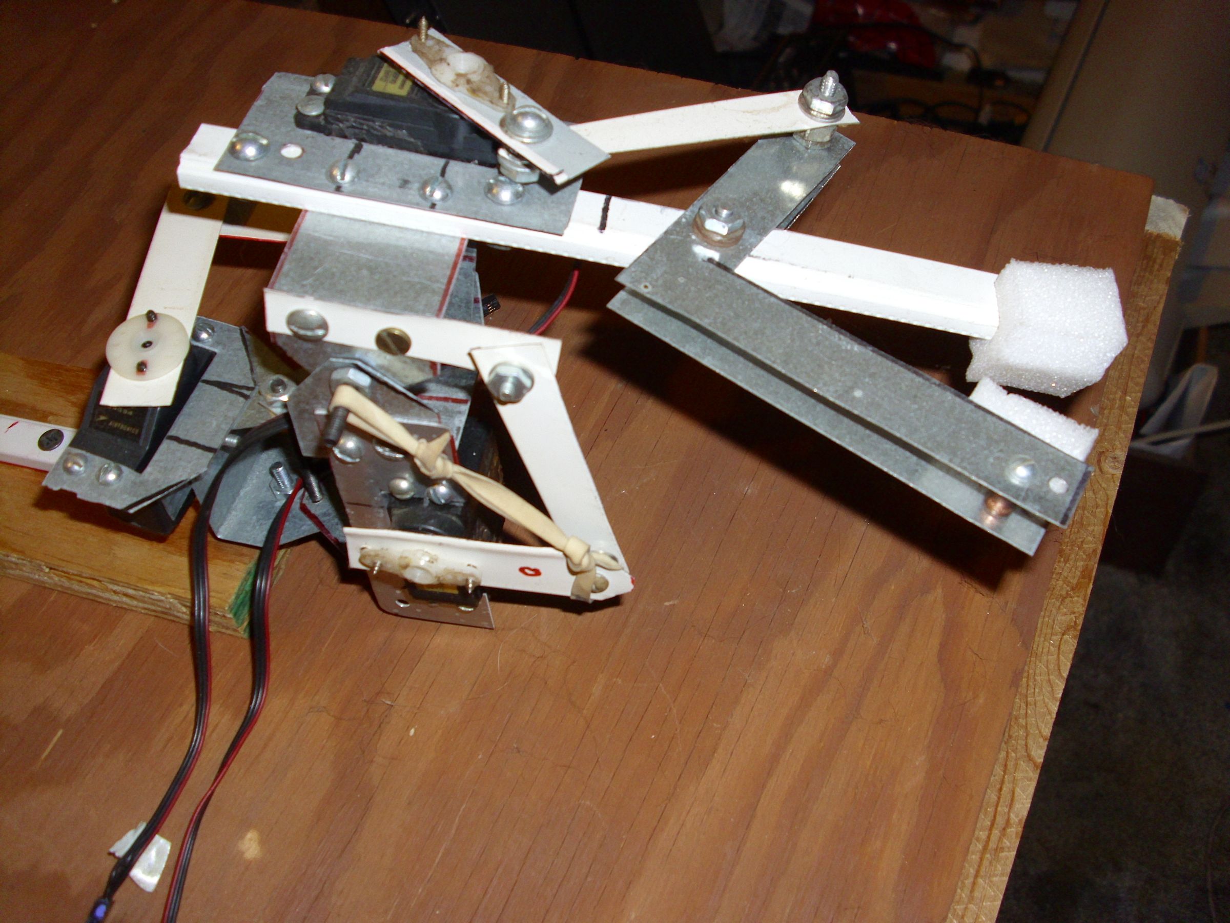Bend Metal to Construct Servo & Motor Brackets, for Robotics : 4 Steps ...