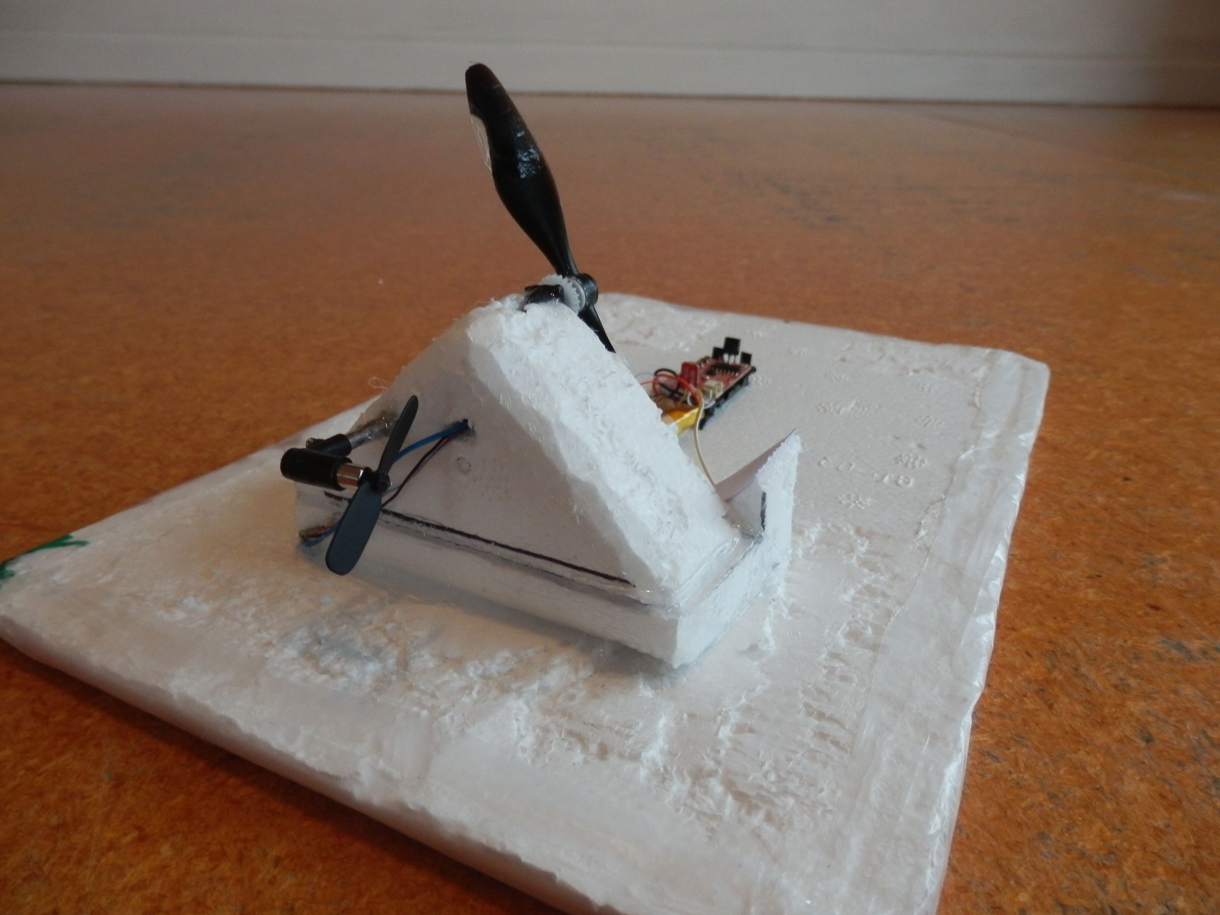 Microlight R/c Hovercraft : 4 Steps - Instructables