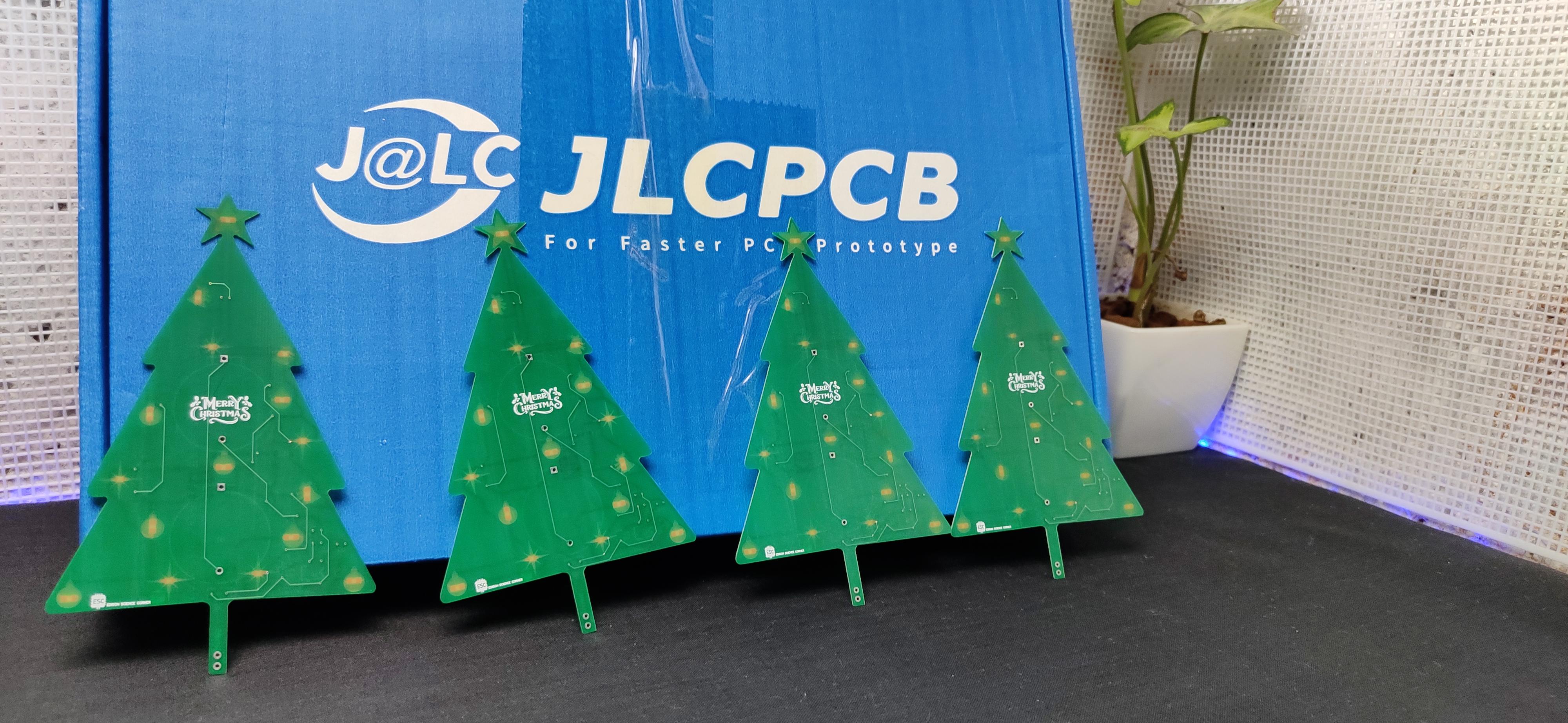 BLINKING LED PCB CHRISTMAS TREE : 6 Steps - Instructables