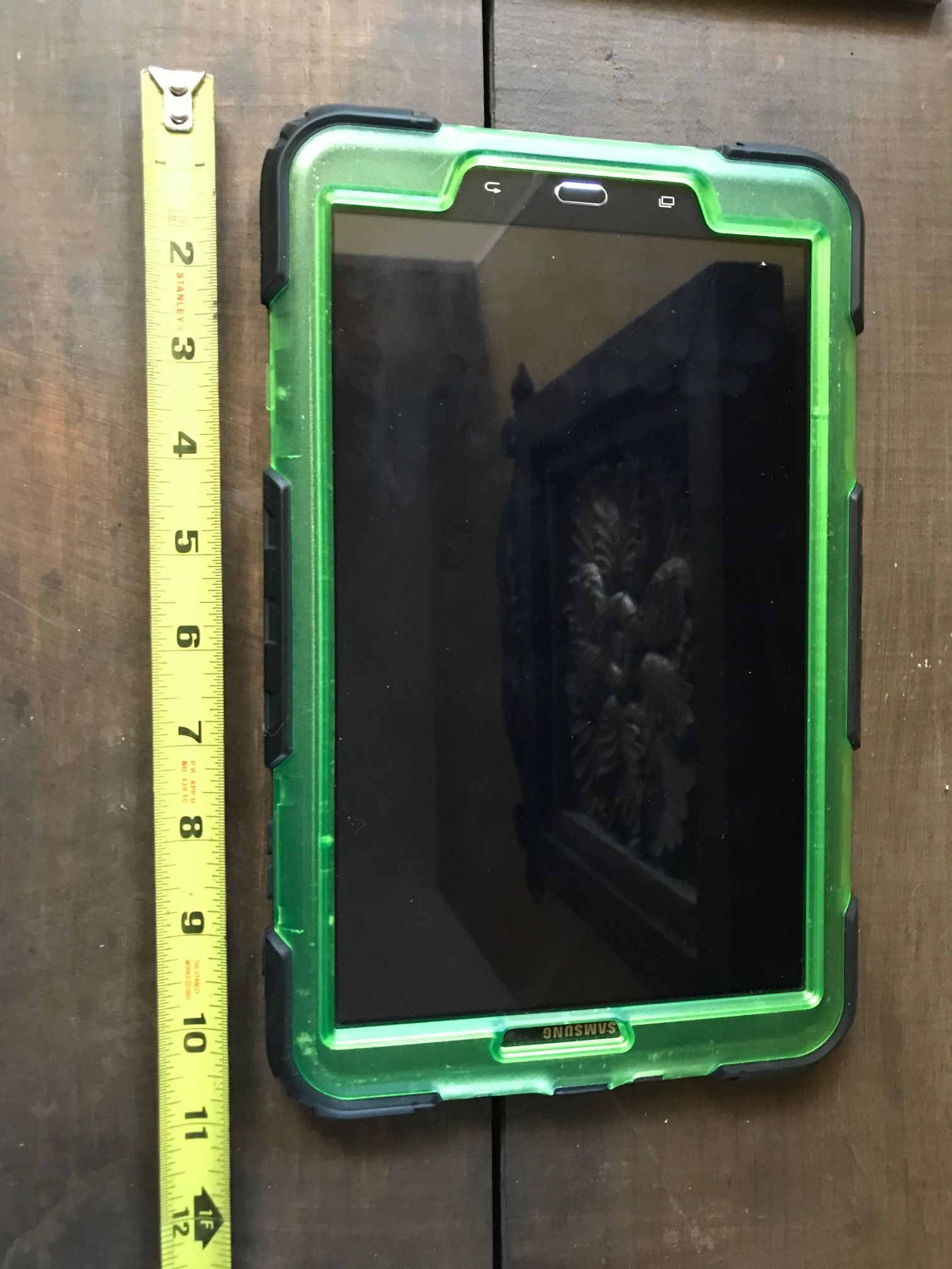 Under Cabinet Hideaway Tablet Shelf : 9 Steps (with Pictures ...