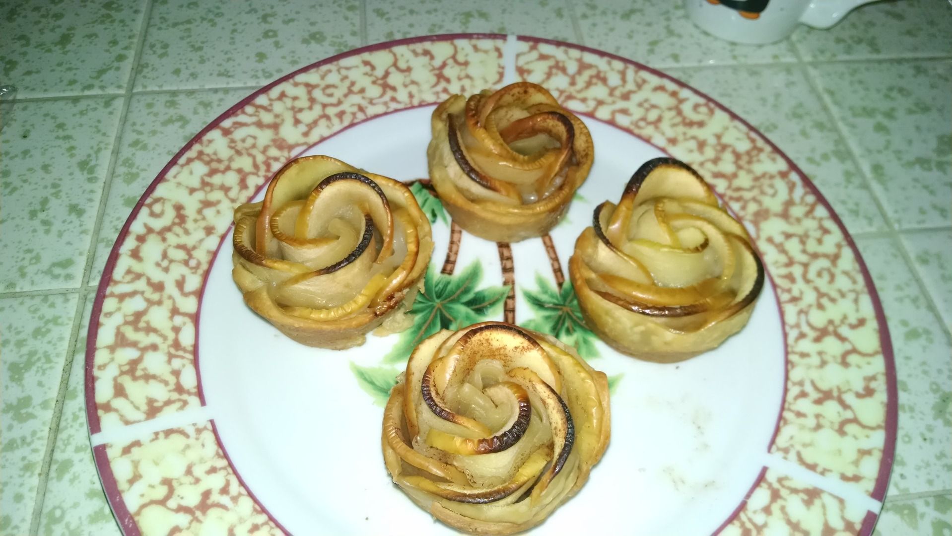 Apple Roses : 11 Steps (with Pictures) - Instructables